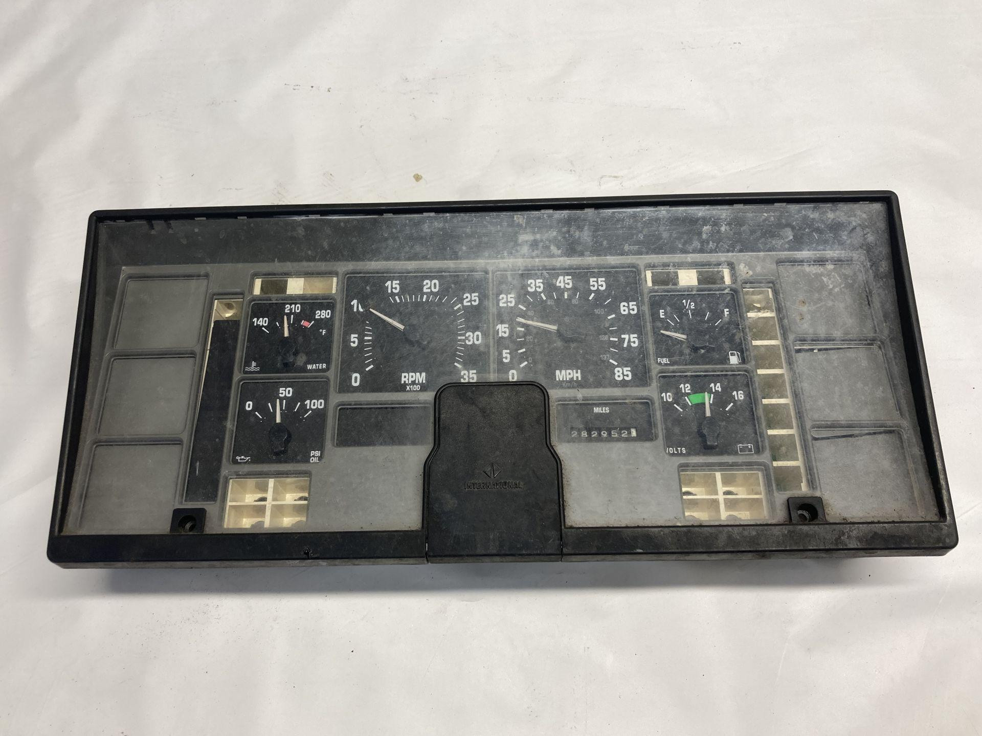 5011210R93 | International 4700 Speedometer Instrument Cluster for Sale
