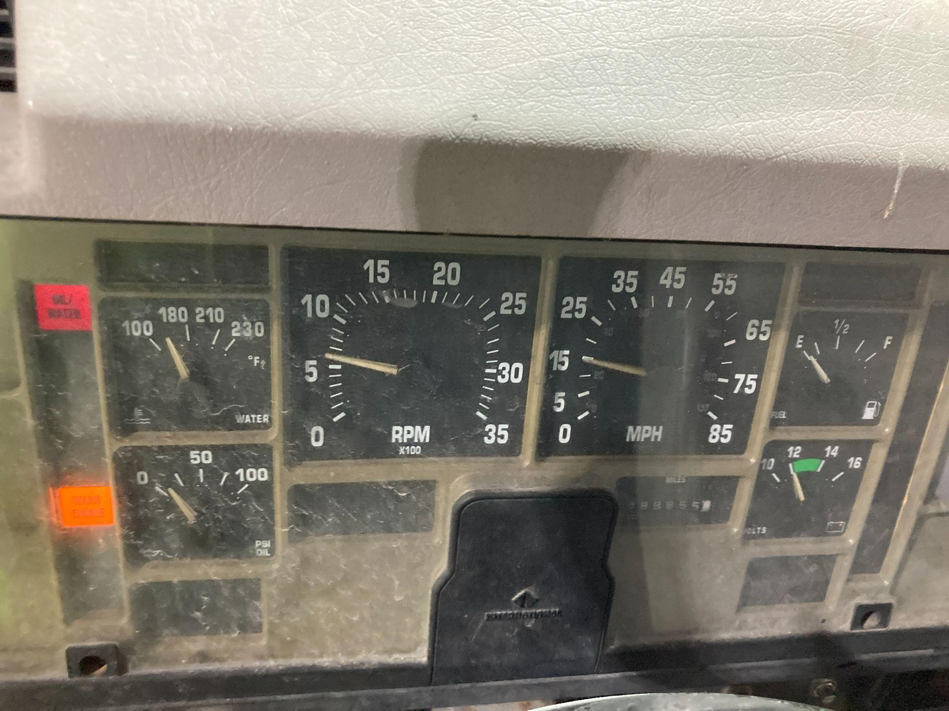 3513333C91 | International 4700 Speedometer Instrument Cluster for Sale