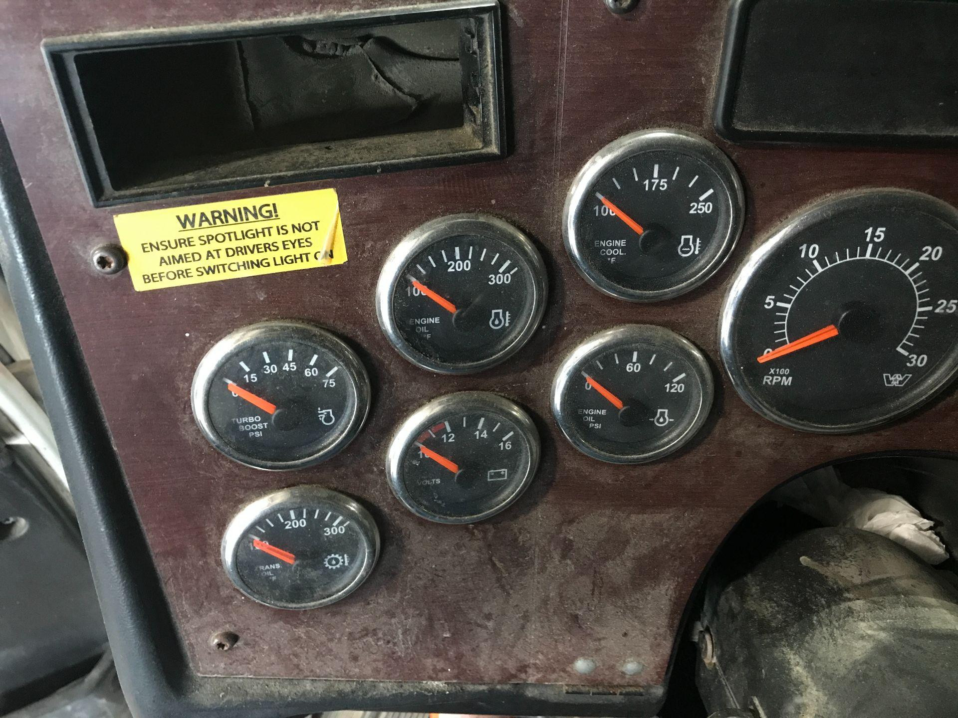 Western Star Trucks 4900EX Speedometer Instrument Cluster for Sale
