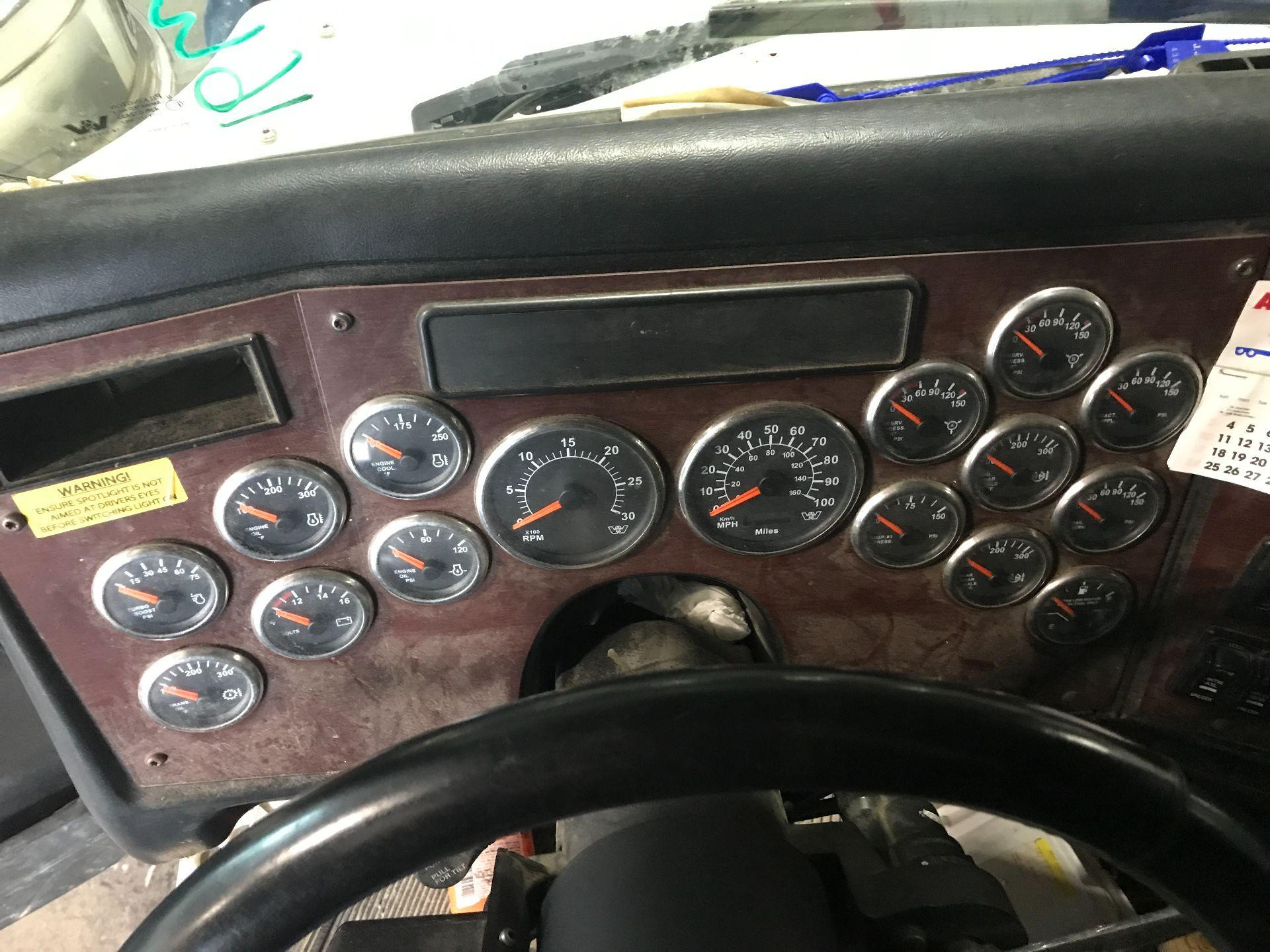 Western Star Trucks 4900EX Speedometer Instrument Cluster for Sale