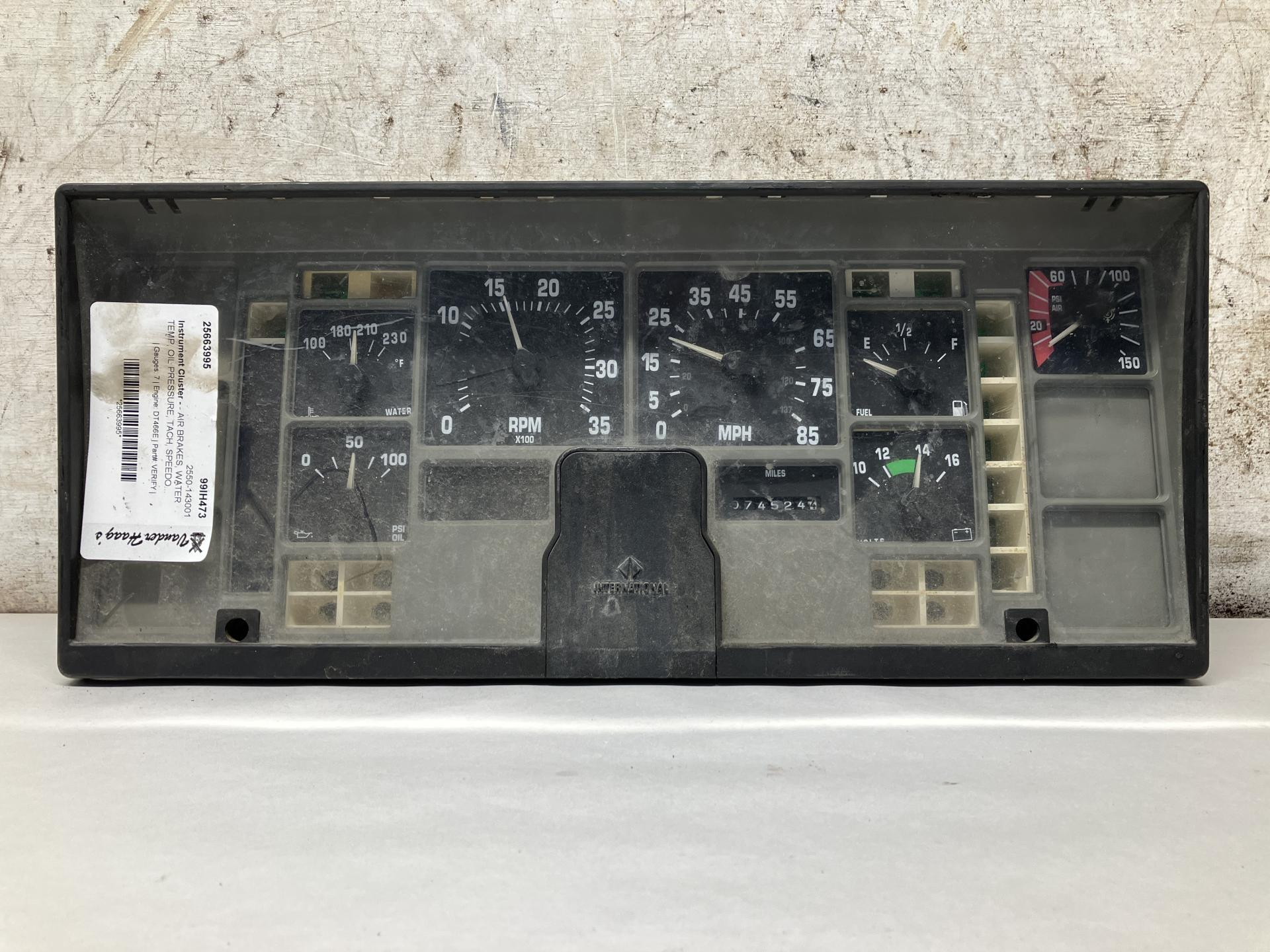3517506C91 | International 4900 Speedometer Instrument Cluster for Sale