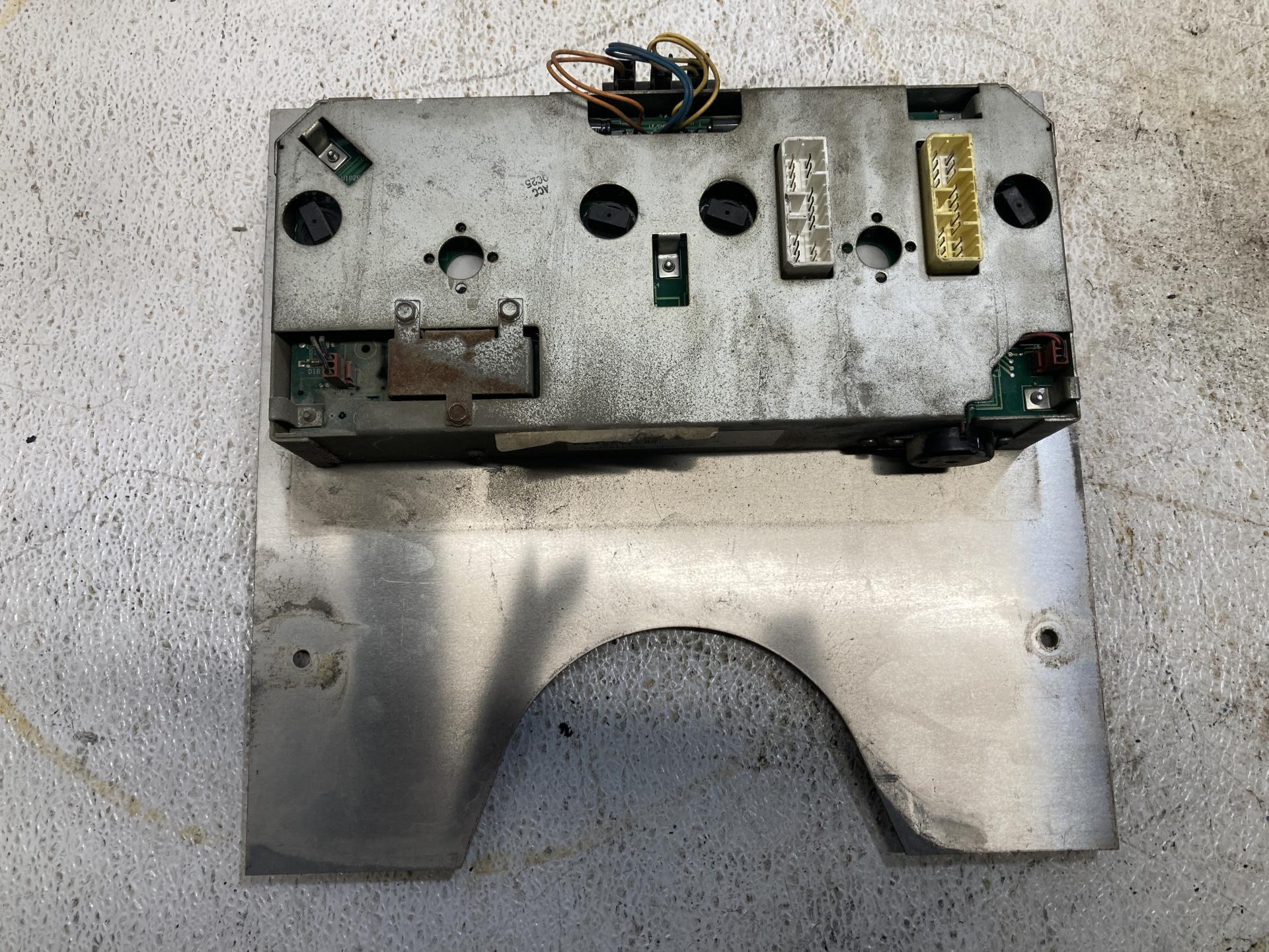 3503495C91 | International 5000 (PAYSTAR) Speedometer Instrument Cluster fo