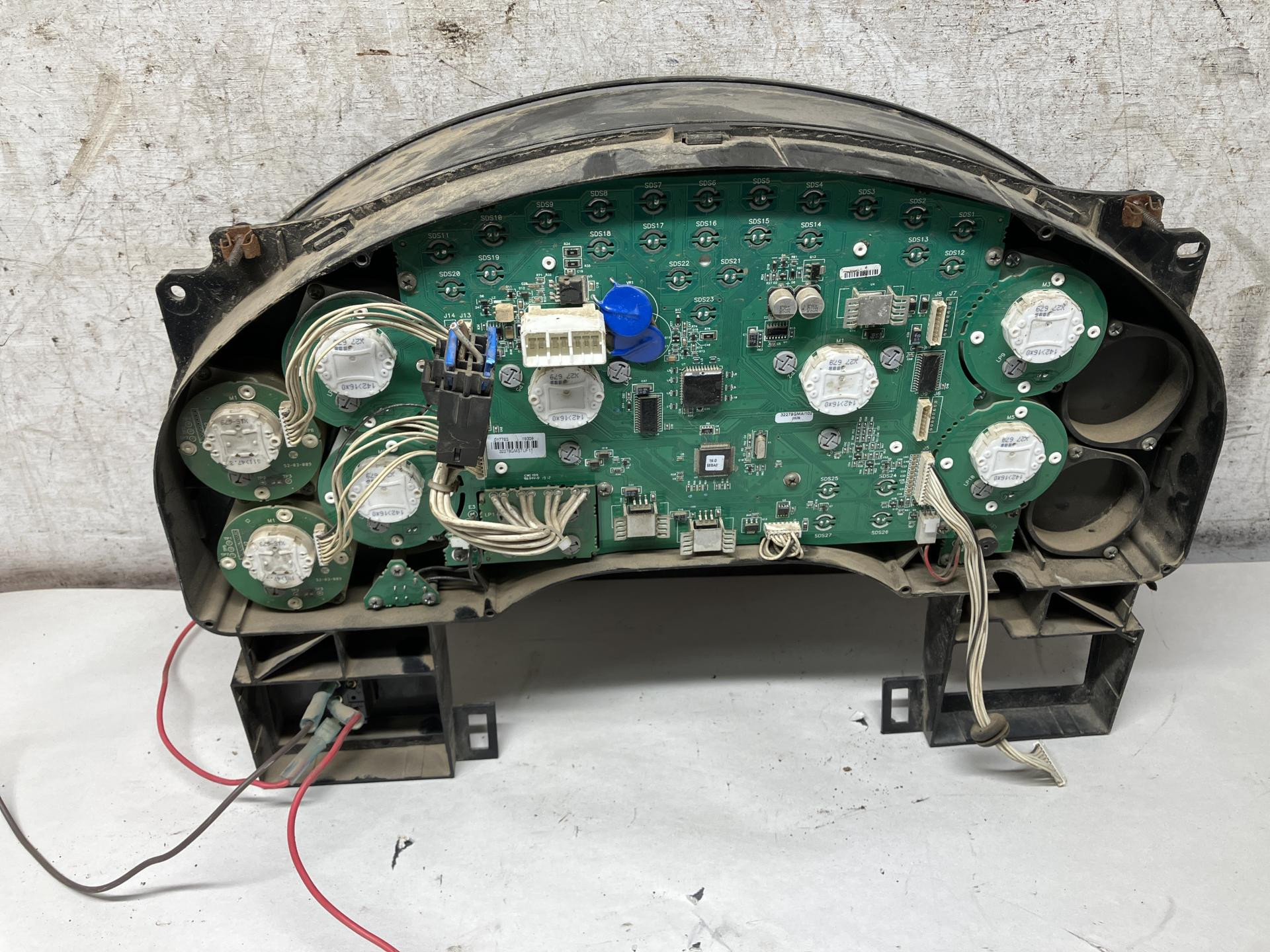 3576990C96 | International 7400 Speedometer Instrument Cluster for Sale