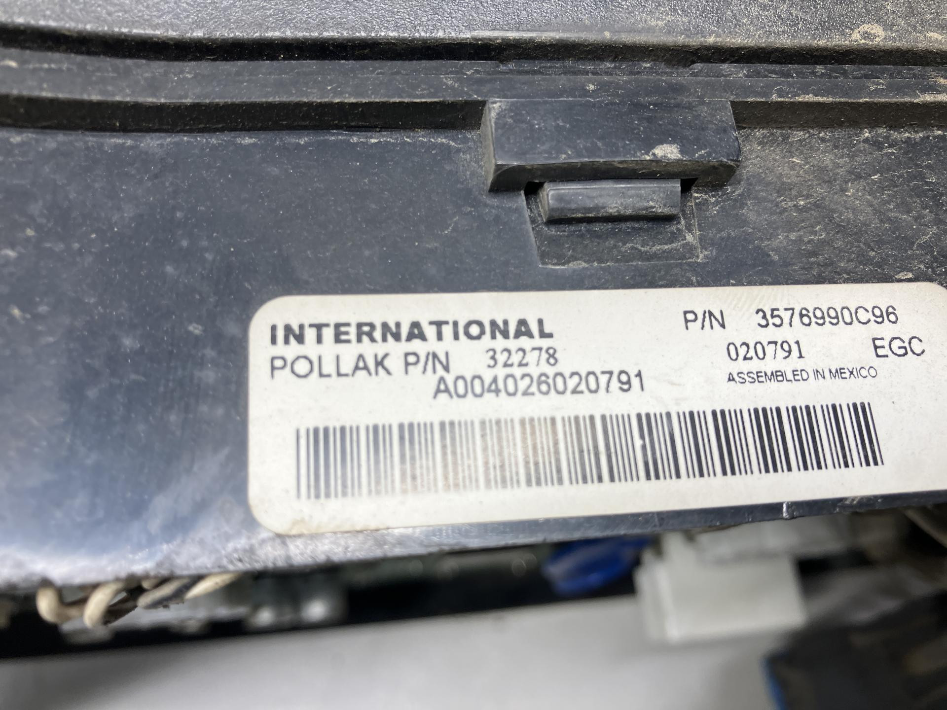 3576990C96 | International 7400 Speedometer Instrument Cluster for Sale