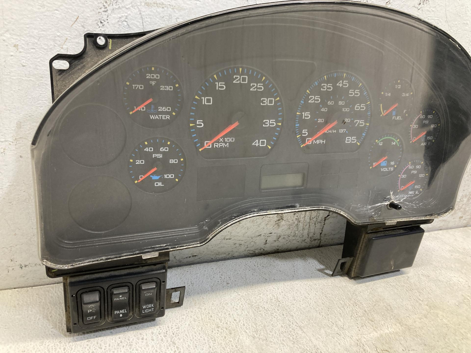 A006016358593 | International 8600 Speedometer Instrument Cluster for Sale