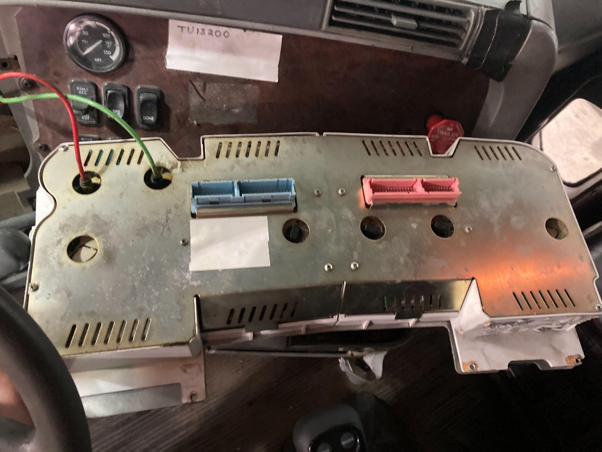 Freightliner C112 CENTURY Speedometer Instrument Cluster for Sale