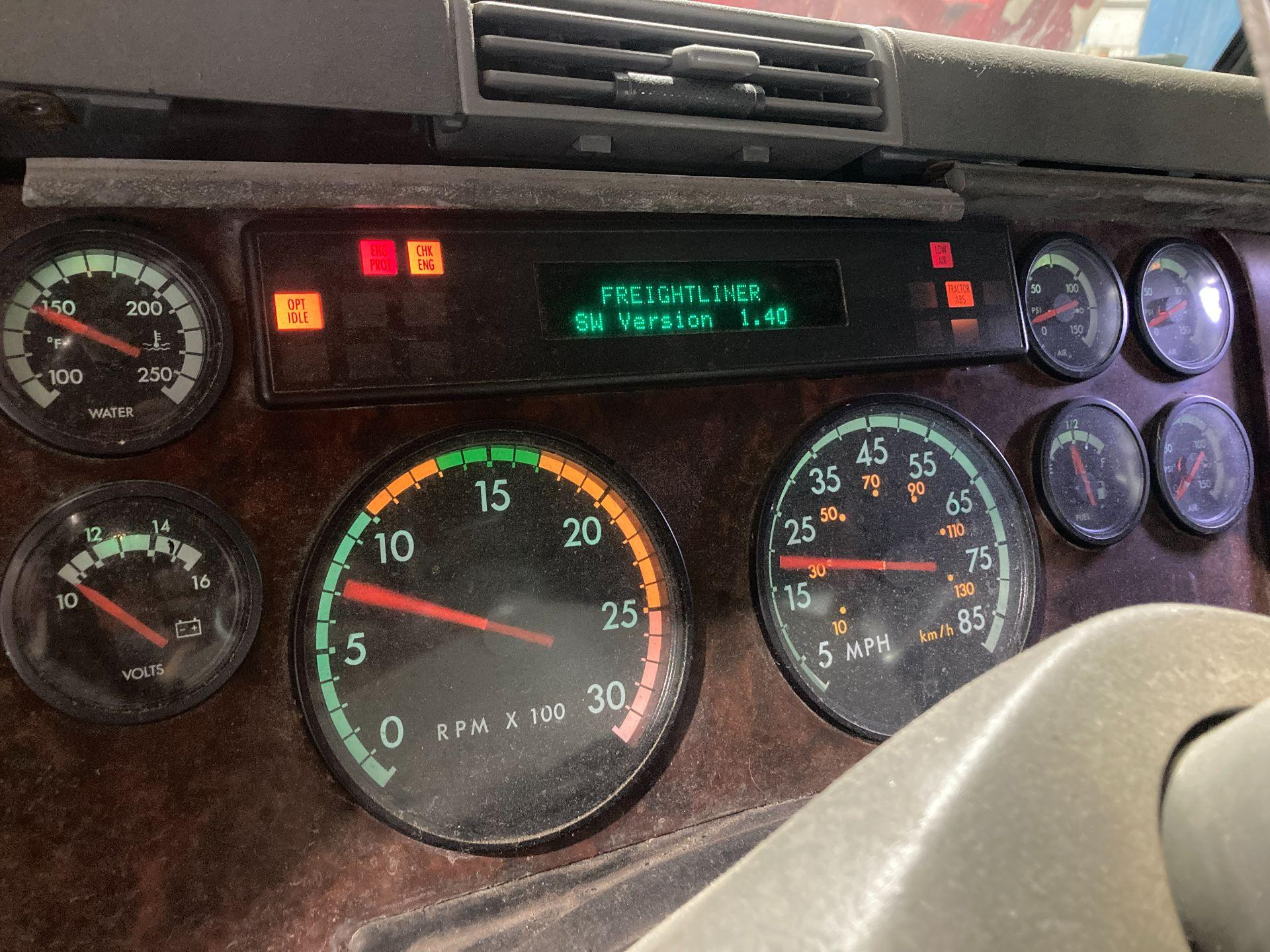 Freightliner C120 CENTURY Instrument Cluster for Sale