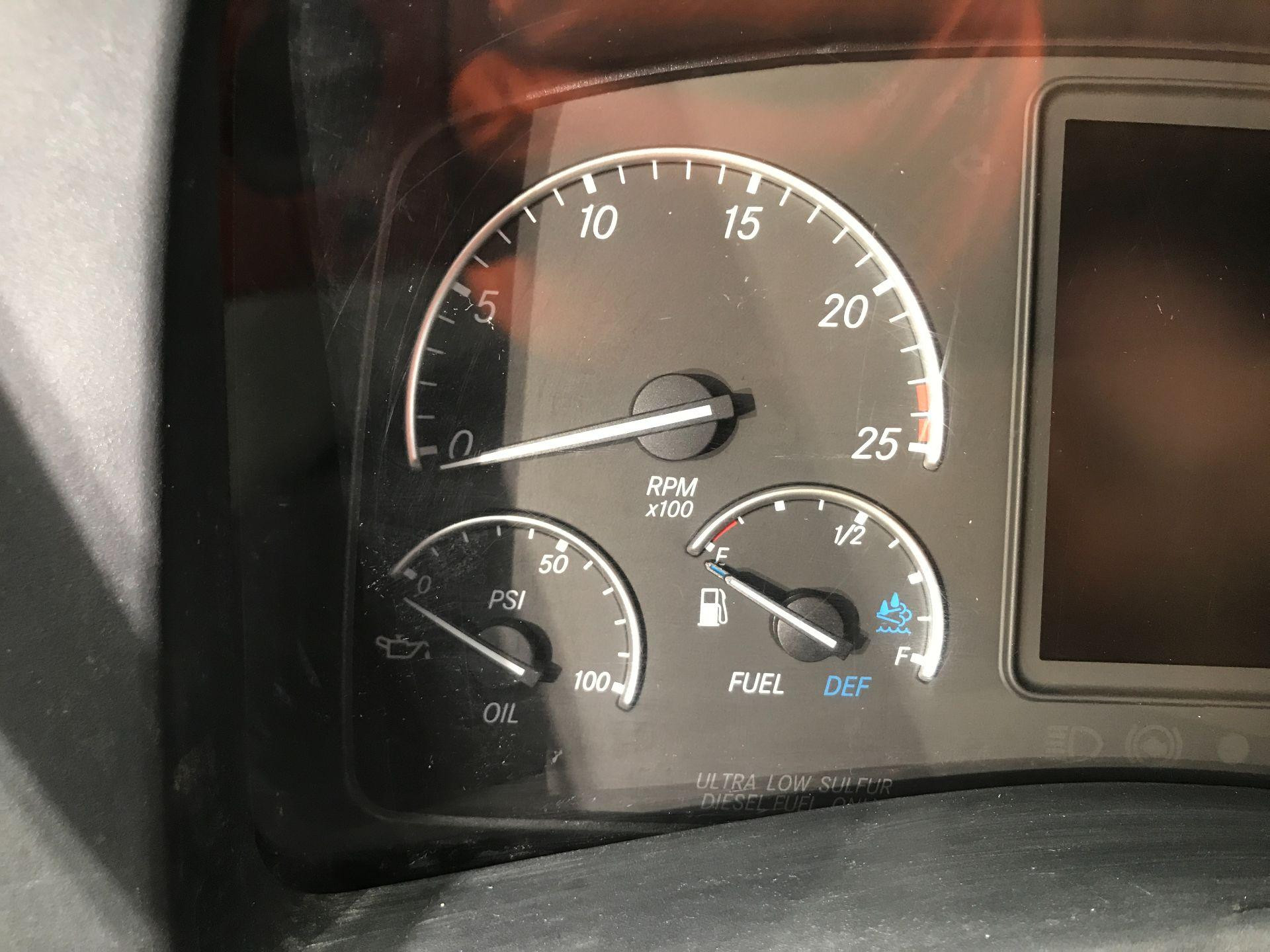 A22-75412-210 | Freightliner CASCADIA Speedometer Instrument Cluster for Sa