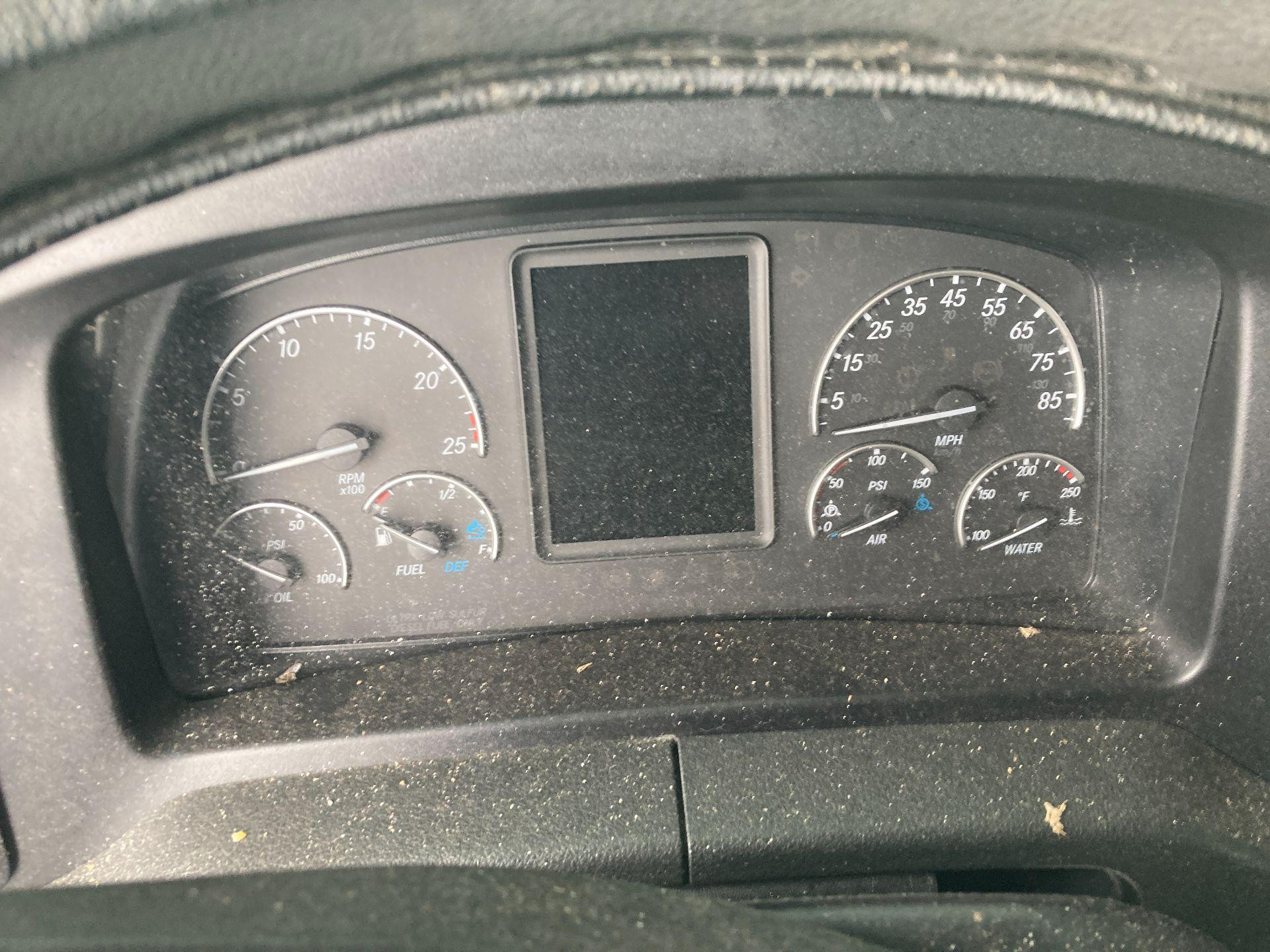 A22-74911-601 | Freightliner CASCADIA Speedometer Instrument Cluster for Sa