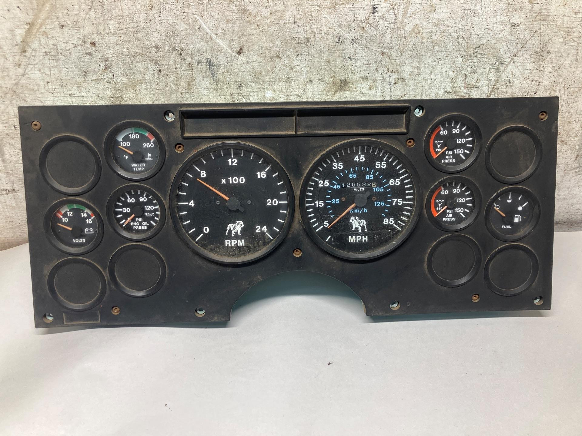 57MR44M | Mack CH600 Speedometer Instrument Cluster for Sale