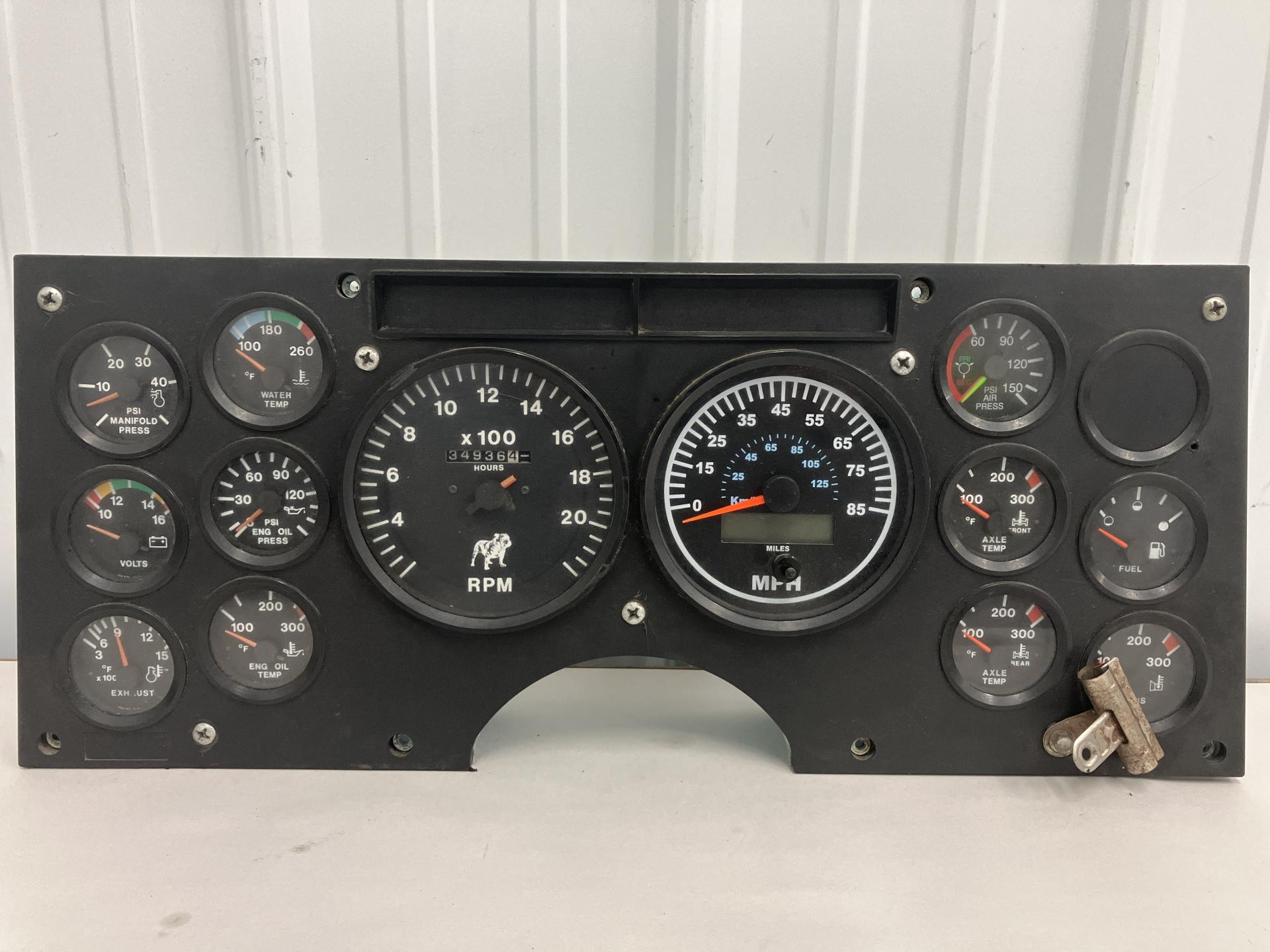 57MR49M | Mack CH600 Speedometer Instrument Cluster for Sale