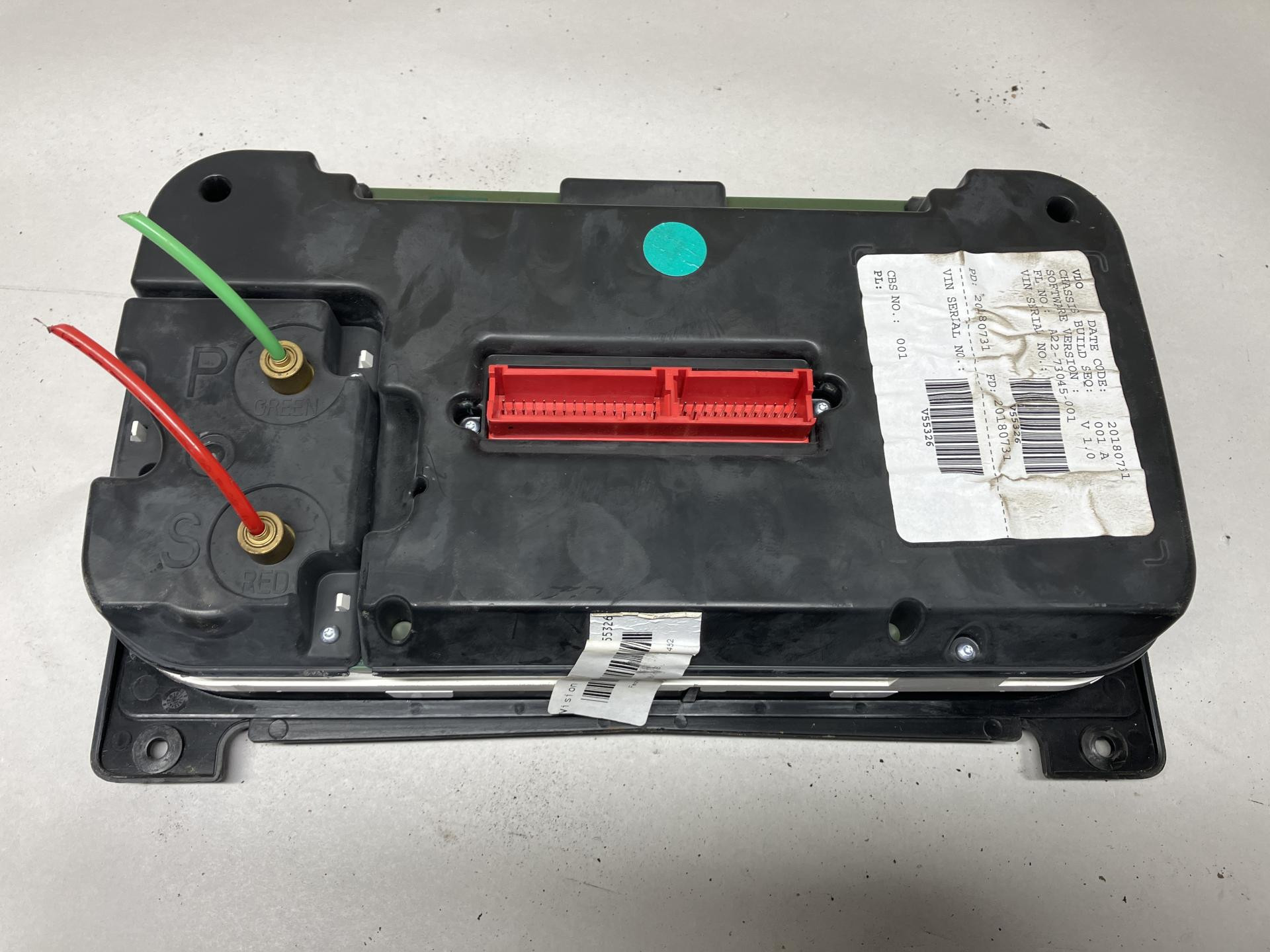 A22-73045-001 | Freightliner COLUMBIA 120 Speedometer Instrument Cluster fo