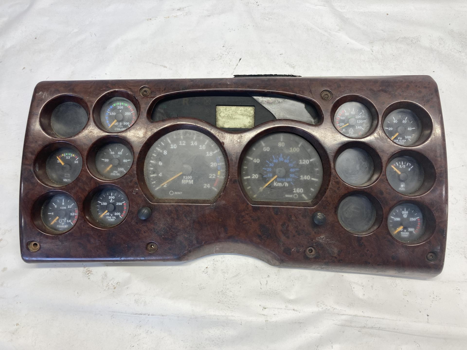 A2C53163618 | Mack CXN Speedometer Instrument Cluster for Sale