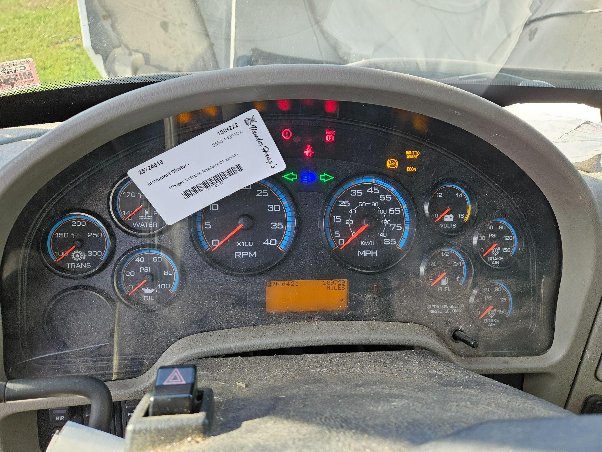 3803603C93 | International DURASTAR (4300) Speedometer Instrument Cluster f