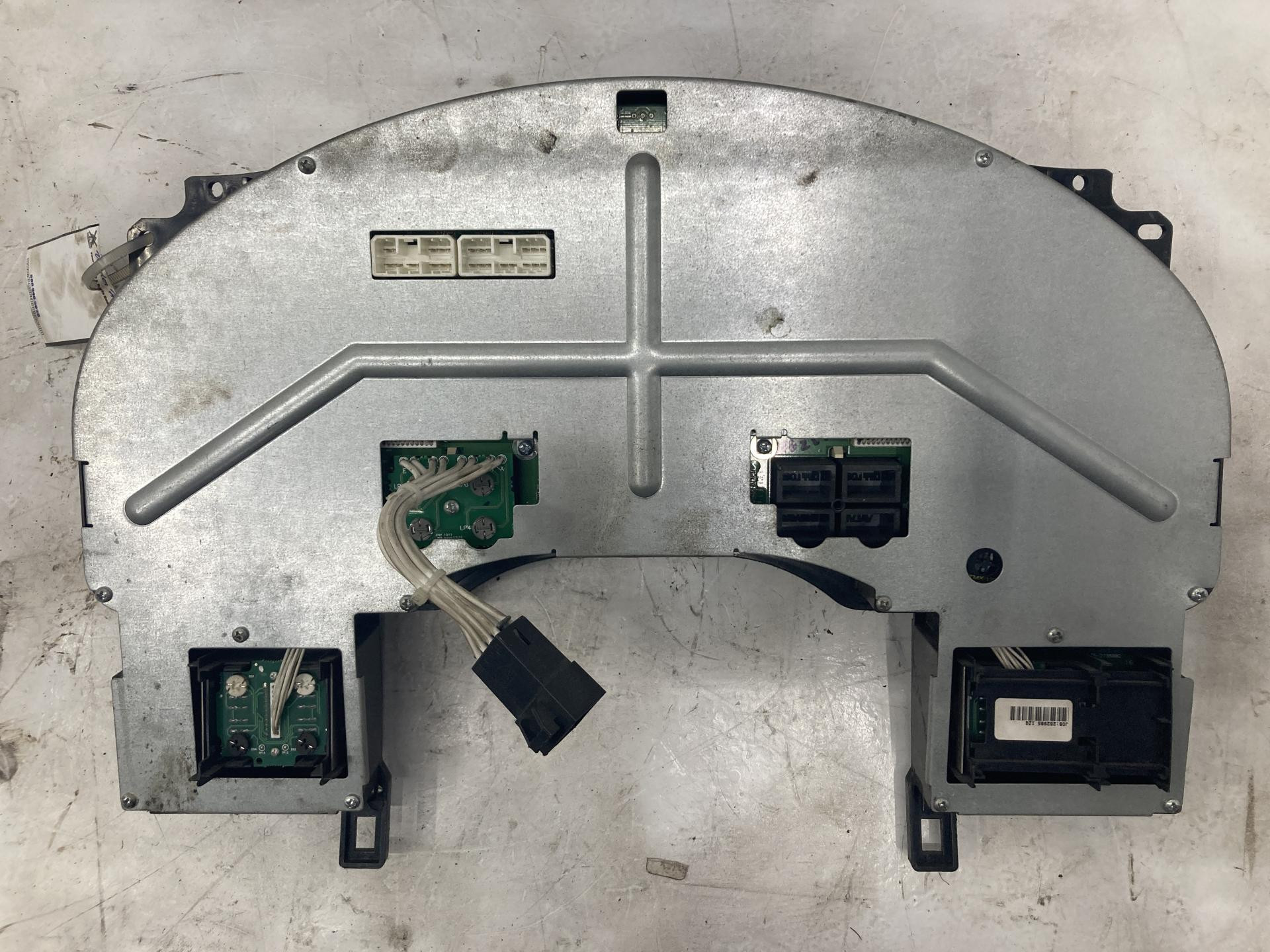 5011011R92 | International DURASTAR (4300) Speedometer Instrument Cluster f