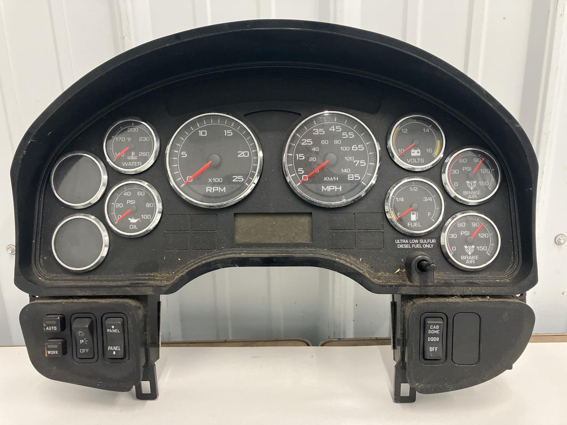 5011006R92 | International PROSTAR Speedometer Instrument Cluster for Sale