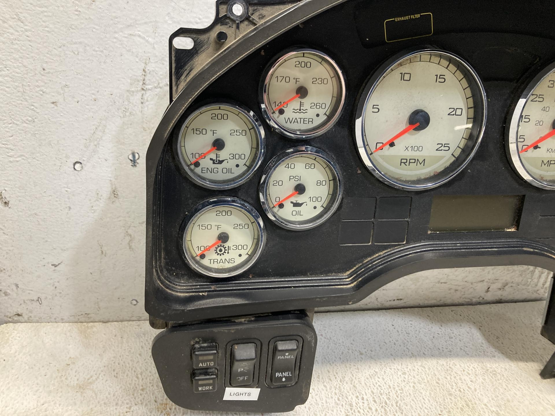 3868196C92 | International PROSTAR Speedometer Instrument Cluster for Sale