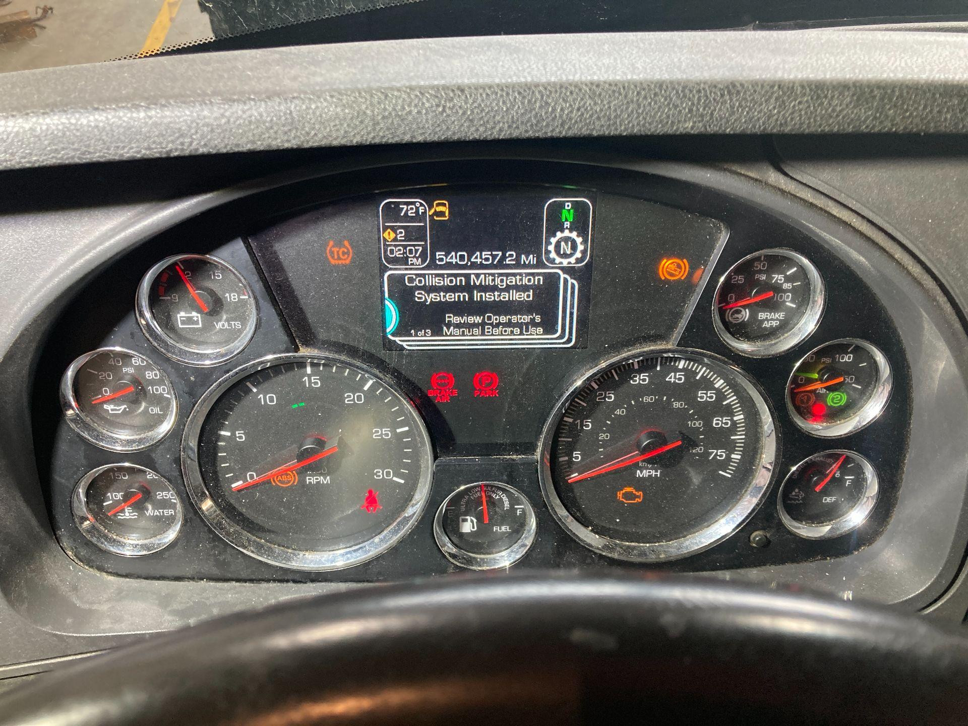 VERIFY | Kenworth T680 Speedometer Instrument Cluster for Sale