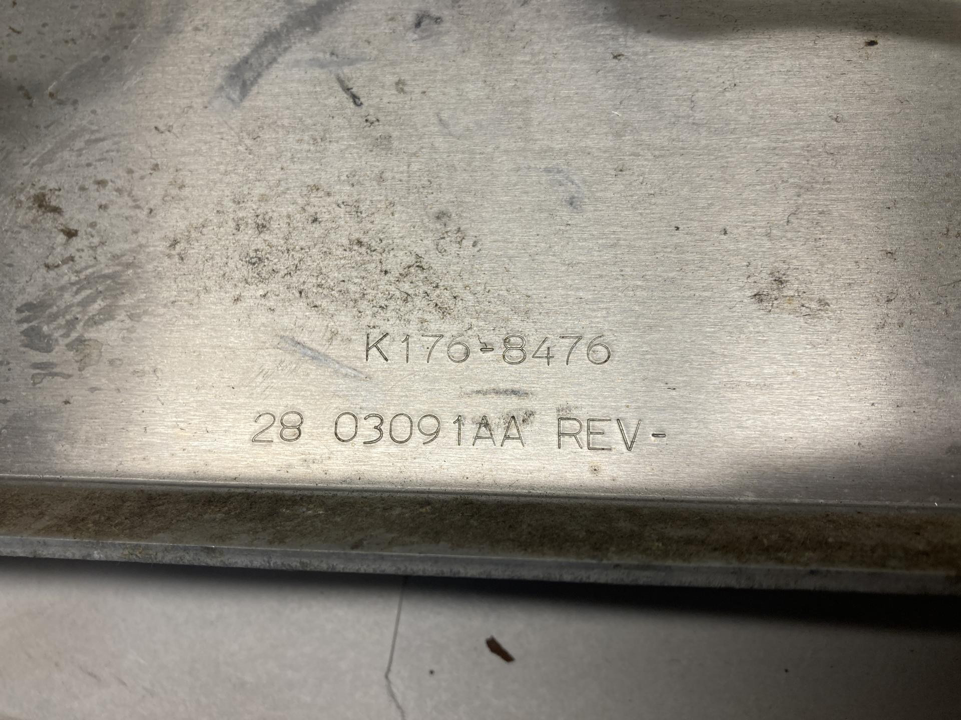 VERIFY | Kenworth T800 Speedometer Instrument Cluster for Sale