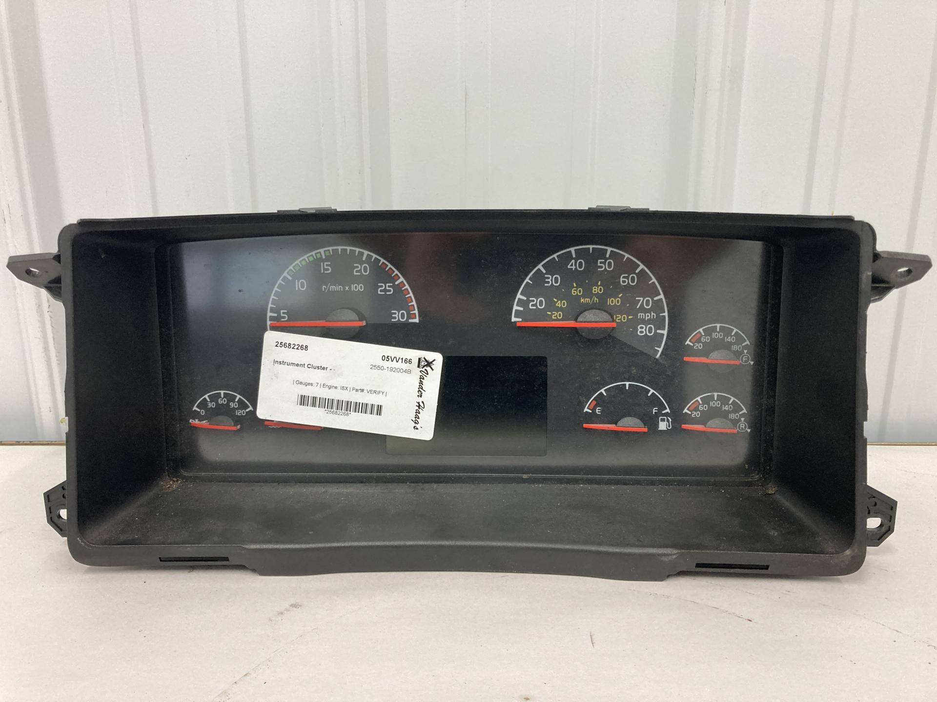 22805586-P01 | Volvo VNL Speedometer Instrument Cluster for Sale