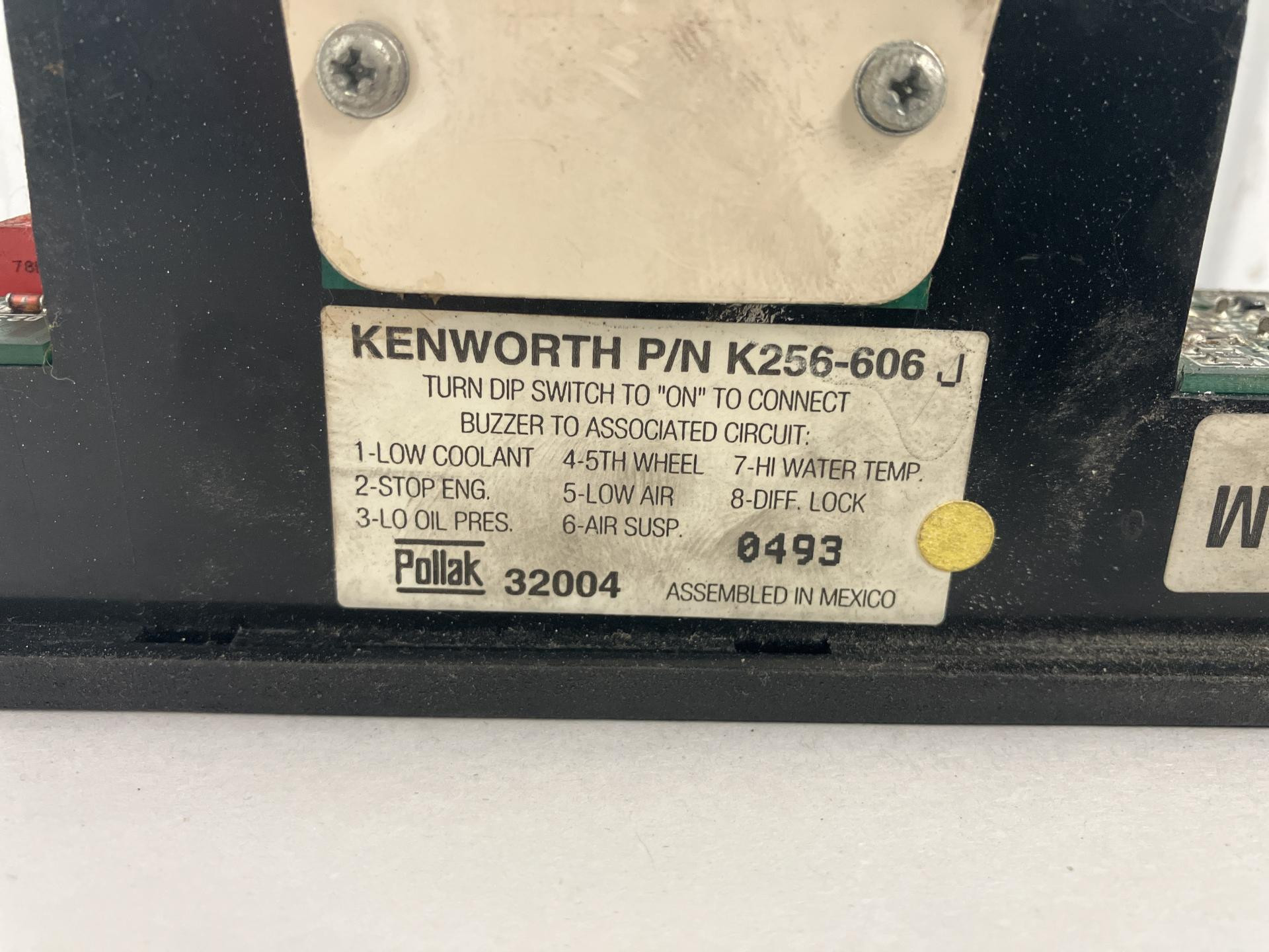 K256-606 | Kenworth T600 Miscellaneous Lighting for Sale