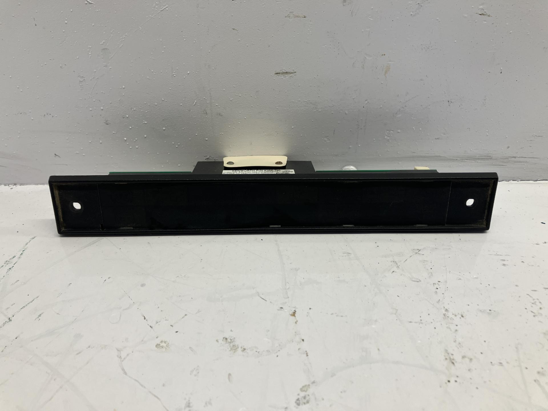 K256-790 | Kenworth T800 Miscellaneous Lighting for Sale