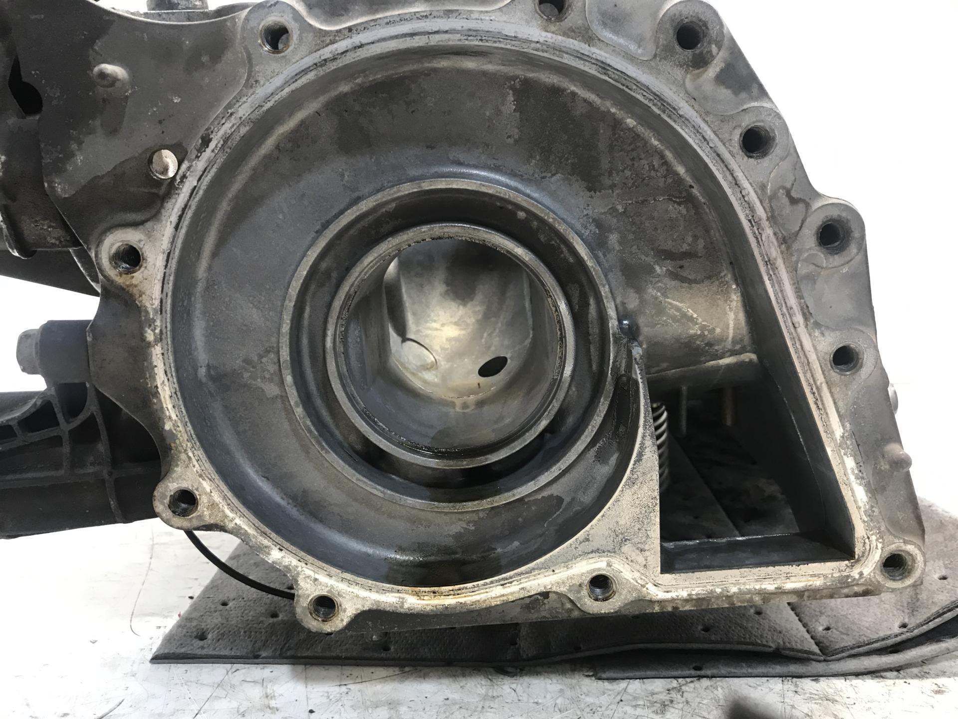 A4711806010 | Detroit DD15 Oil Filter / Cooler Module for Sale