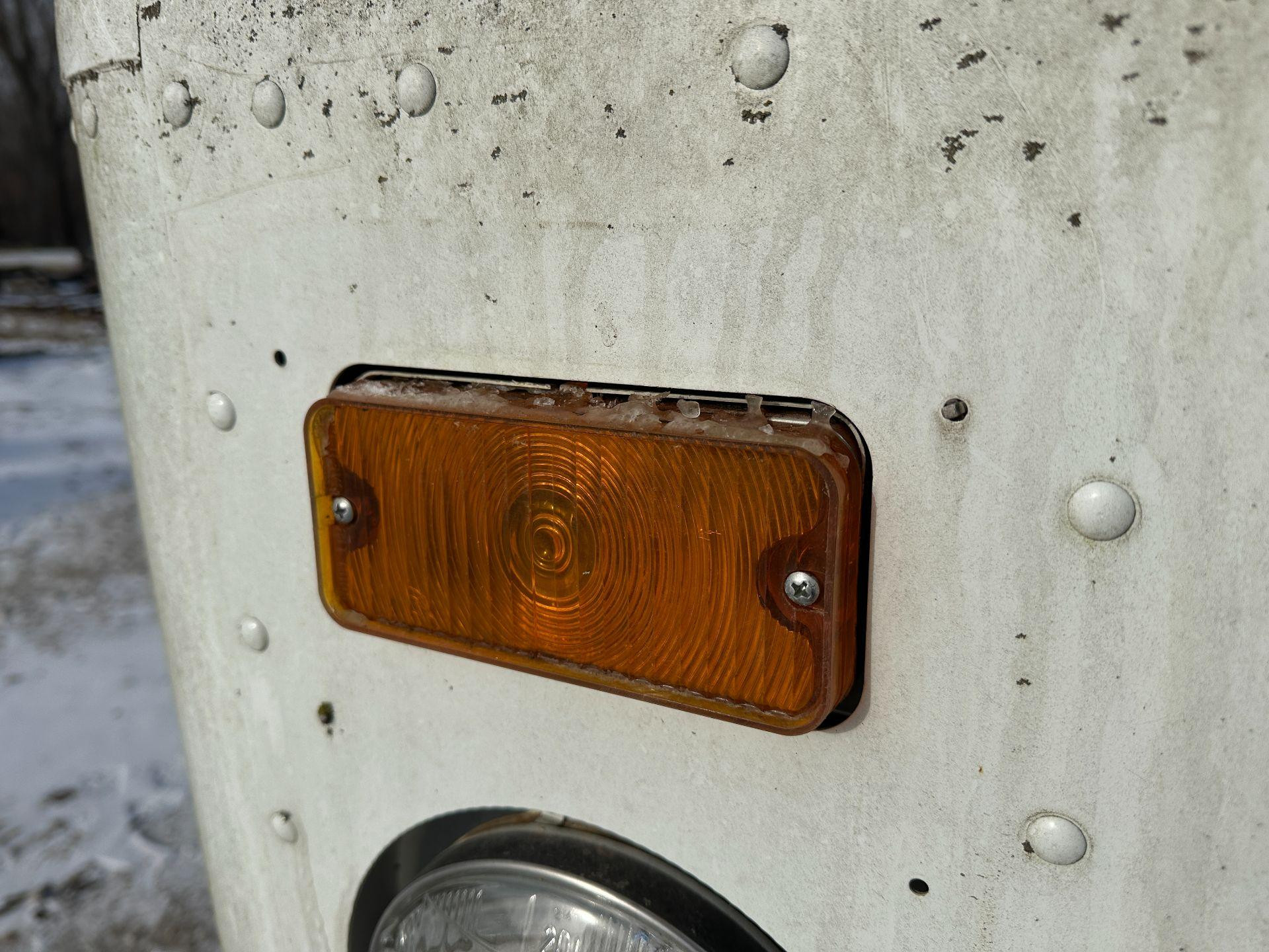 Chevrolet P-SERIES Parking Lamp for Sale