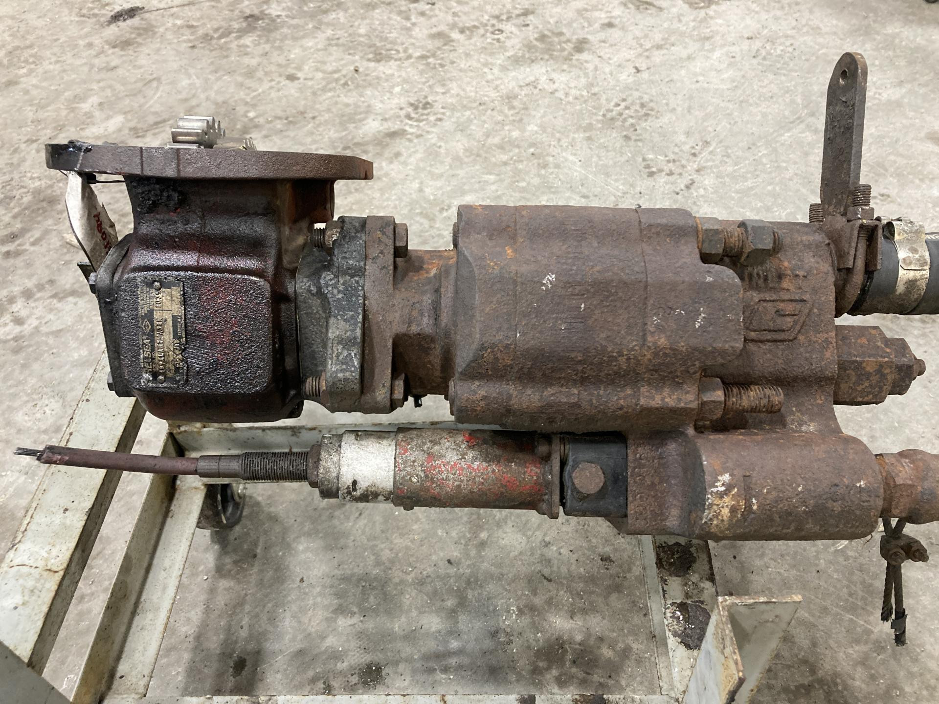489XLAHX-W3XK | Fuller RT8908LL PTO | Power Take Off for Sale