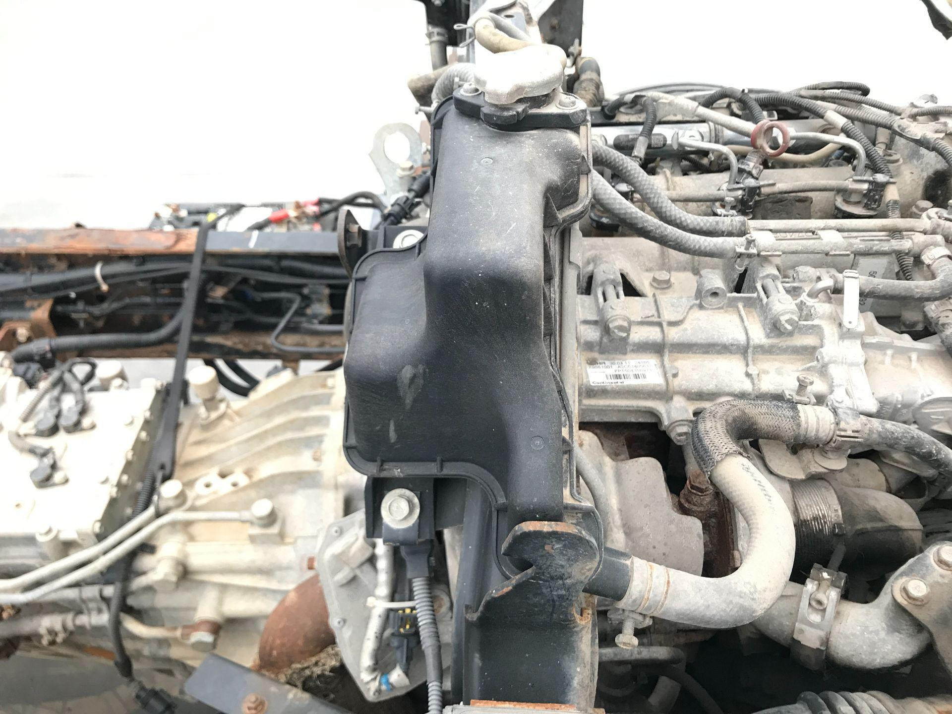 Mitsubishi FUSO Radiator Overflow Bottle for Sale