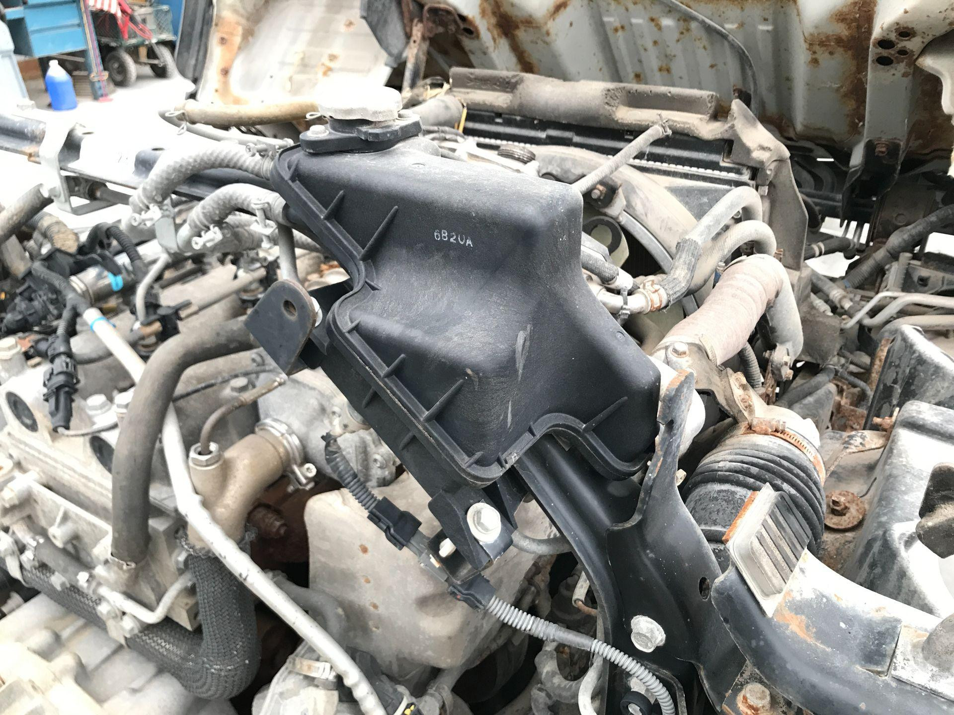 Mitsubishi FUSO Radiator Overflow Bottle for Sale