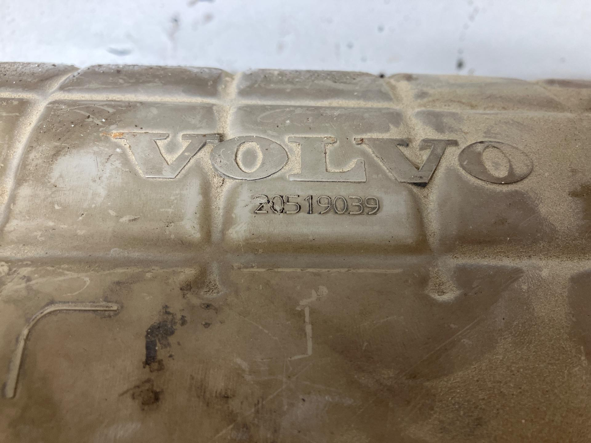 VERIFY | Volvo VNL Radiator Overflow Bottle for Sale