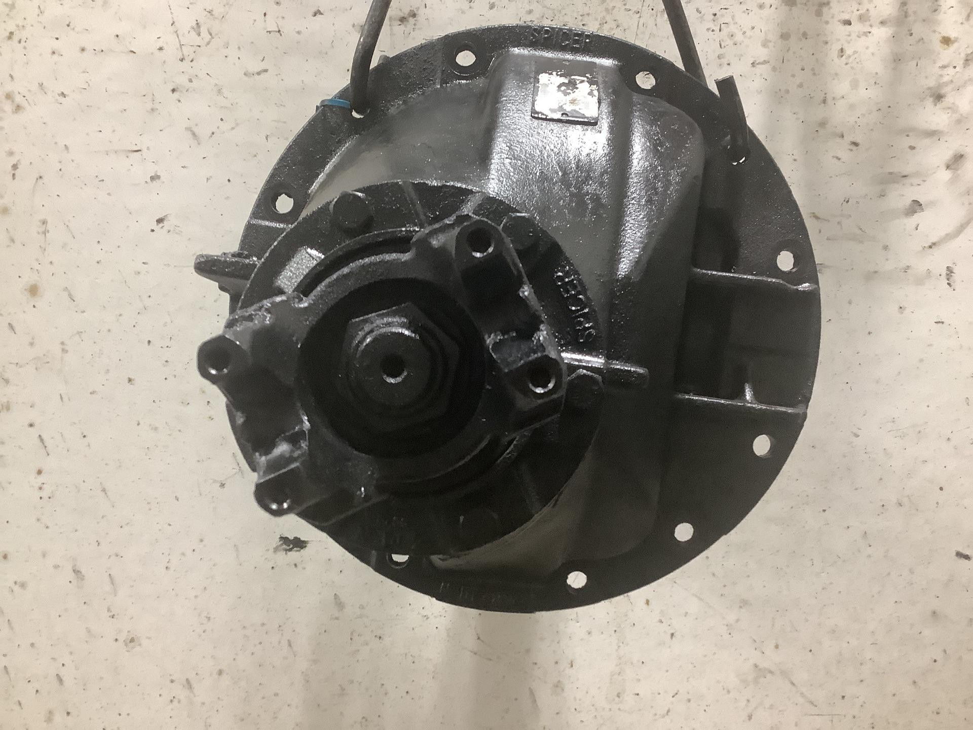217945 | Eaton 17060S Rear Differential | Carrier Assembly for Sale