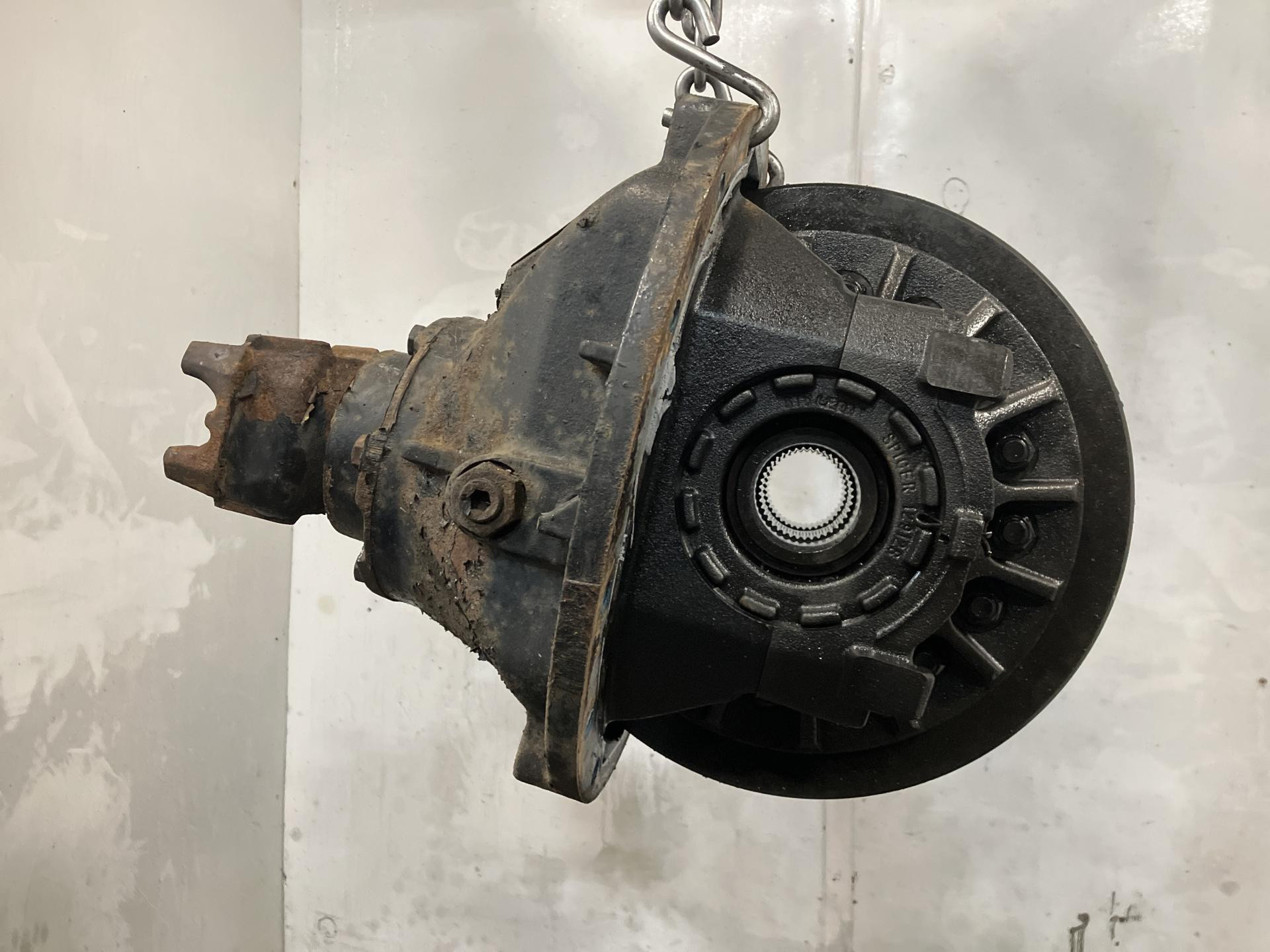 HN02635333 | Eaton P22060 Rear Differential | Carrier Assembly for Sale
