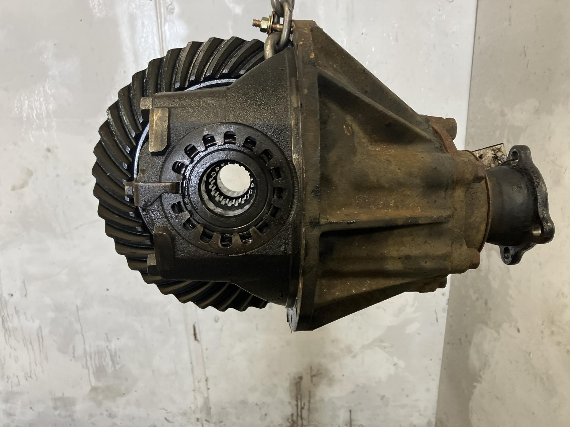 Isuzu G73 Rear Differential | Carrier Assembly for Sale