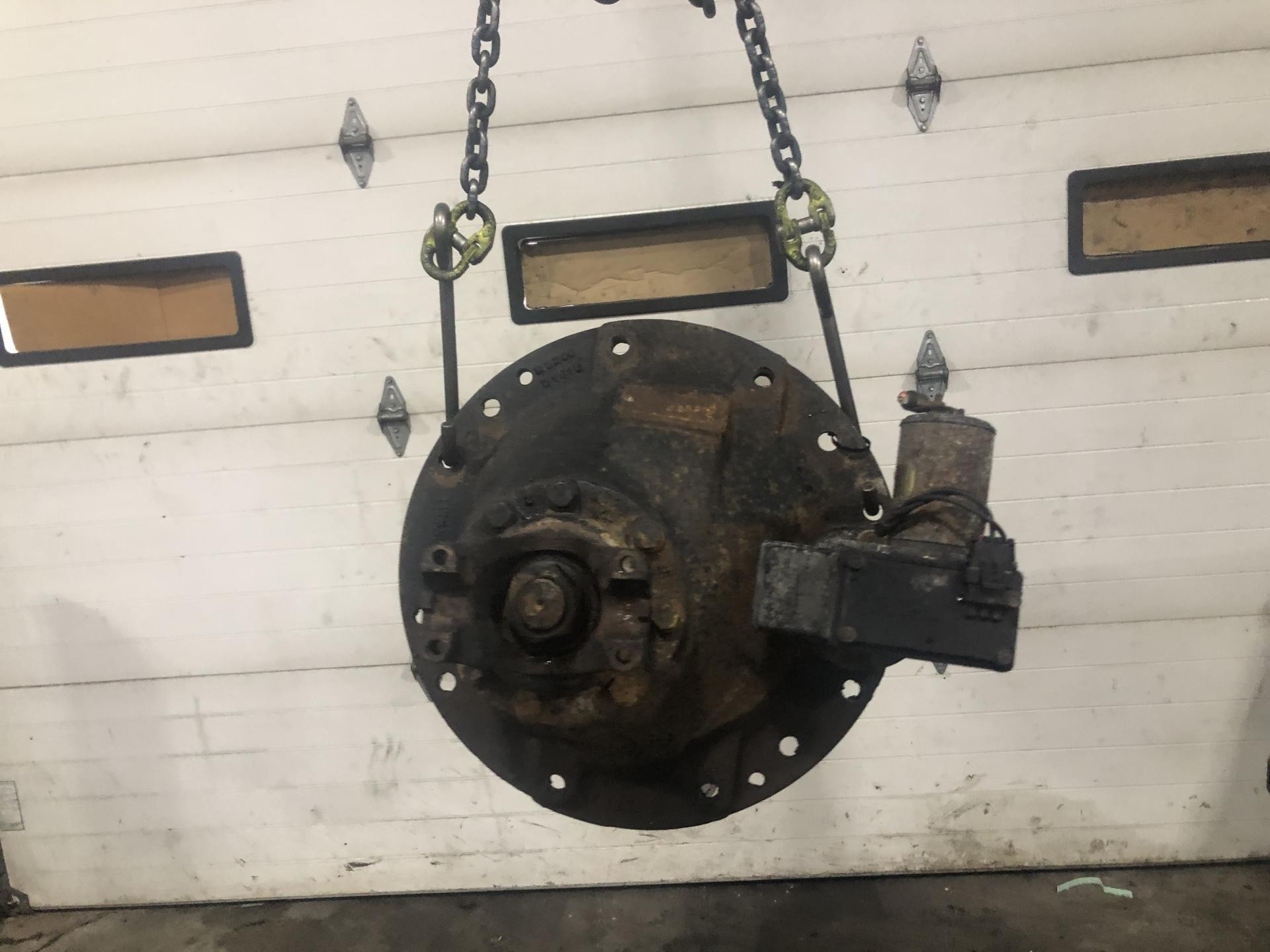 White 134C Rear Differential | Carrier Assembly for Sale