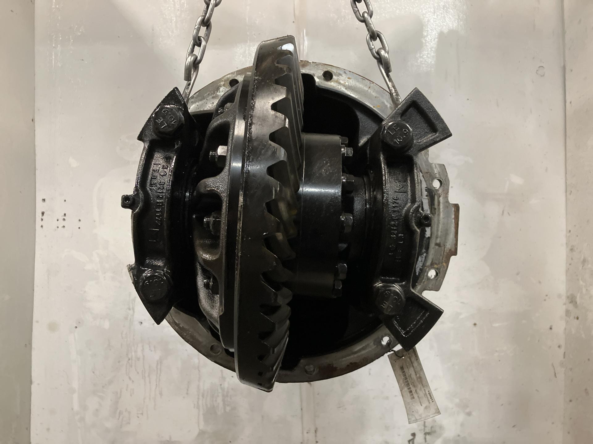 3200N1704 | Meritor RS26160 Rear Differential | Carrier Assembly for Sale