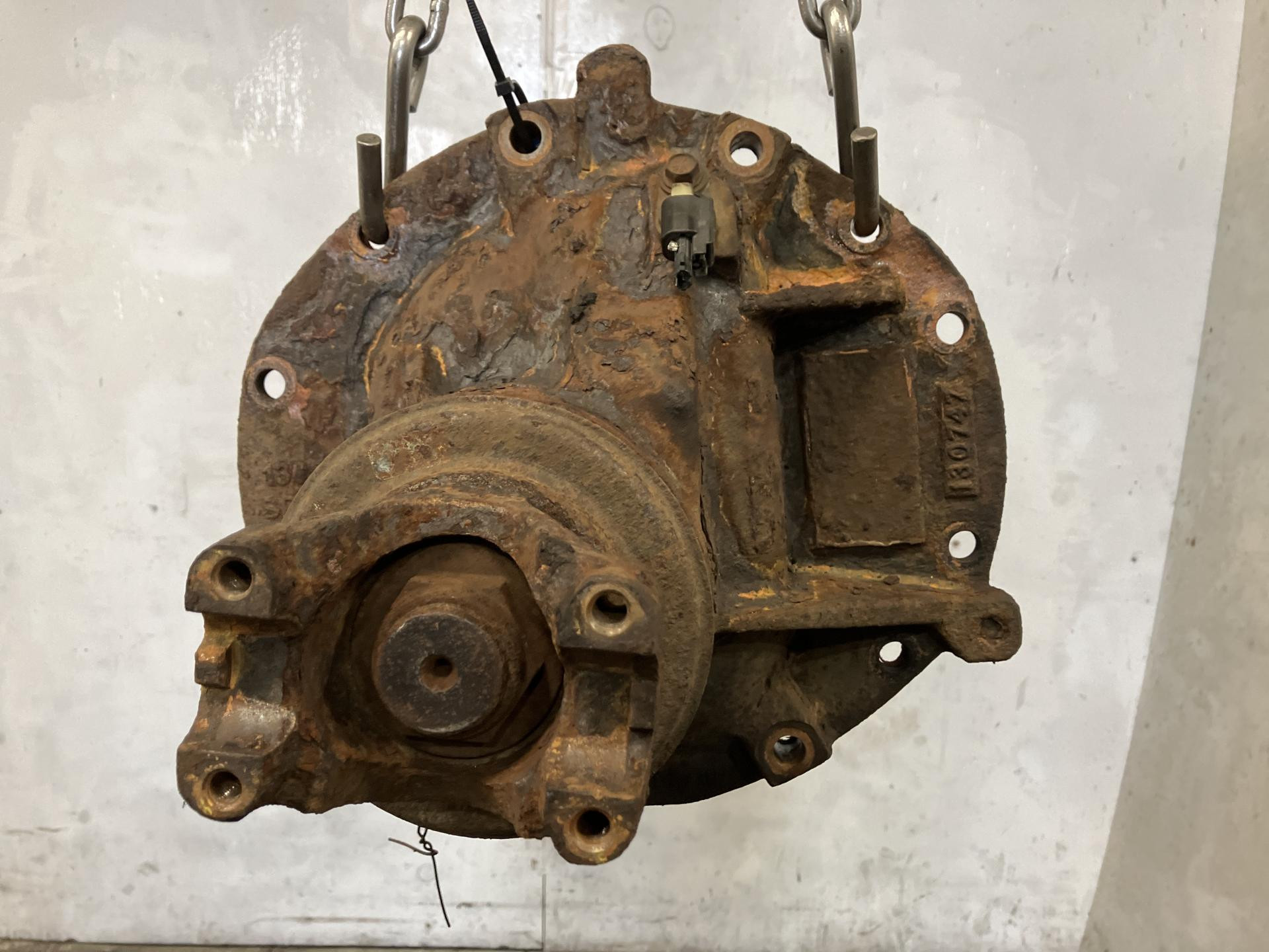 S110LR-513 | Spicer S110S Rear Differential | Carrier Assembly for Sale