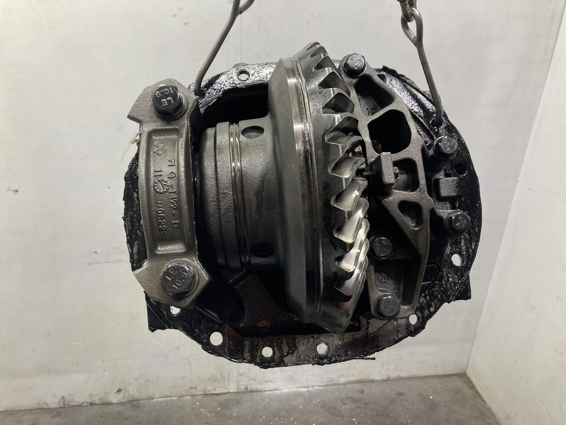 Paccar MV2014P Front Carrier | Differential Assembly for Sale