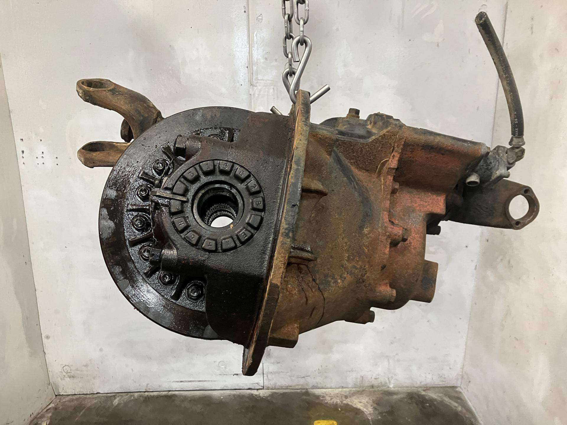 DS402-717 | Eaton DS381 Front Carrier | Differential Assembly for Sale