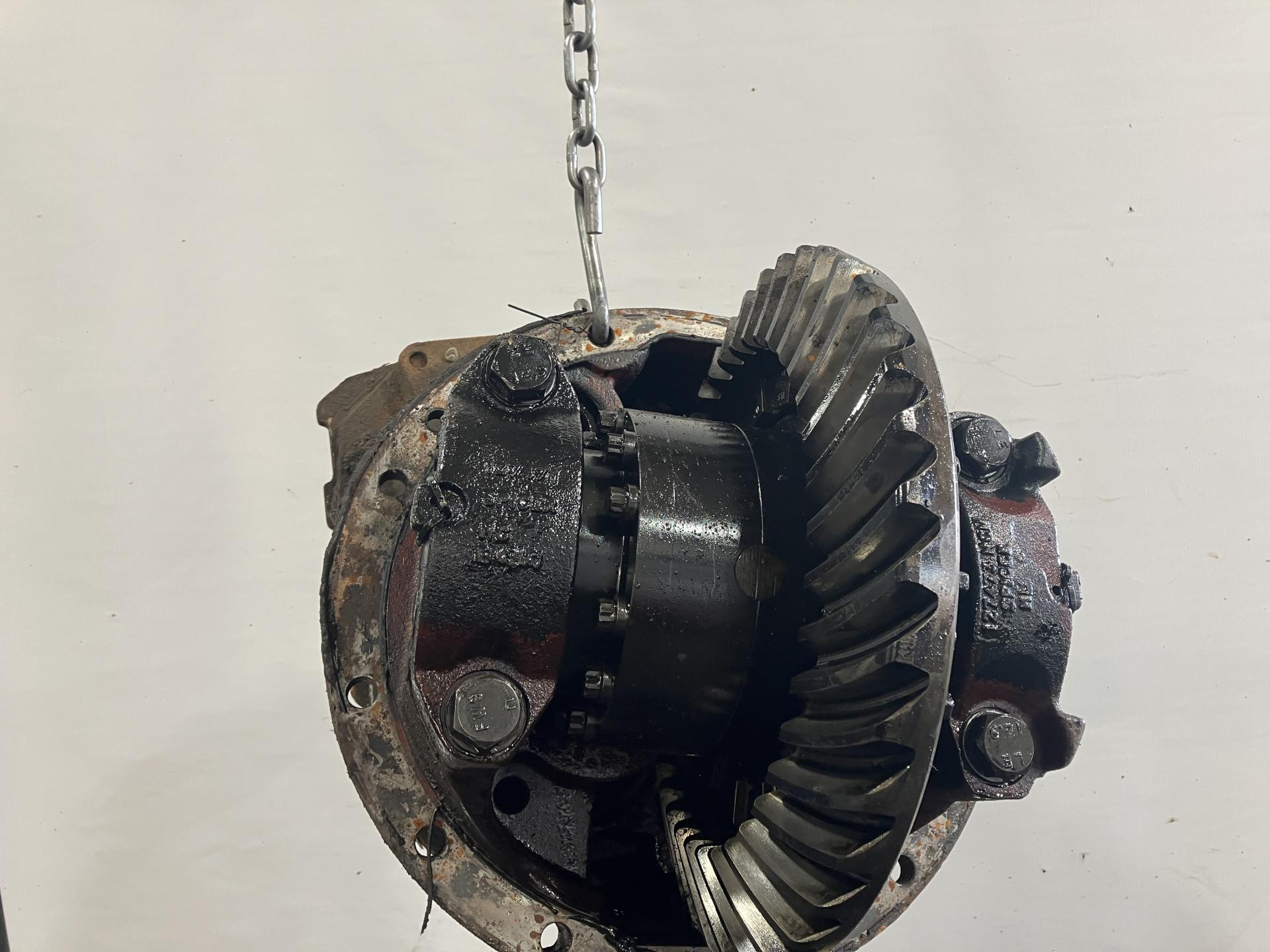 1128170 | Eaton DP454 Front Carrier | Differential Assembly for Sale