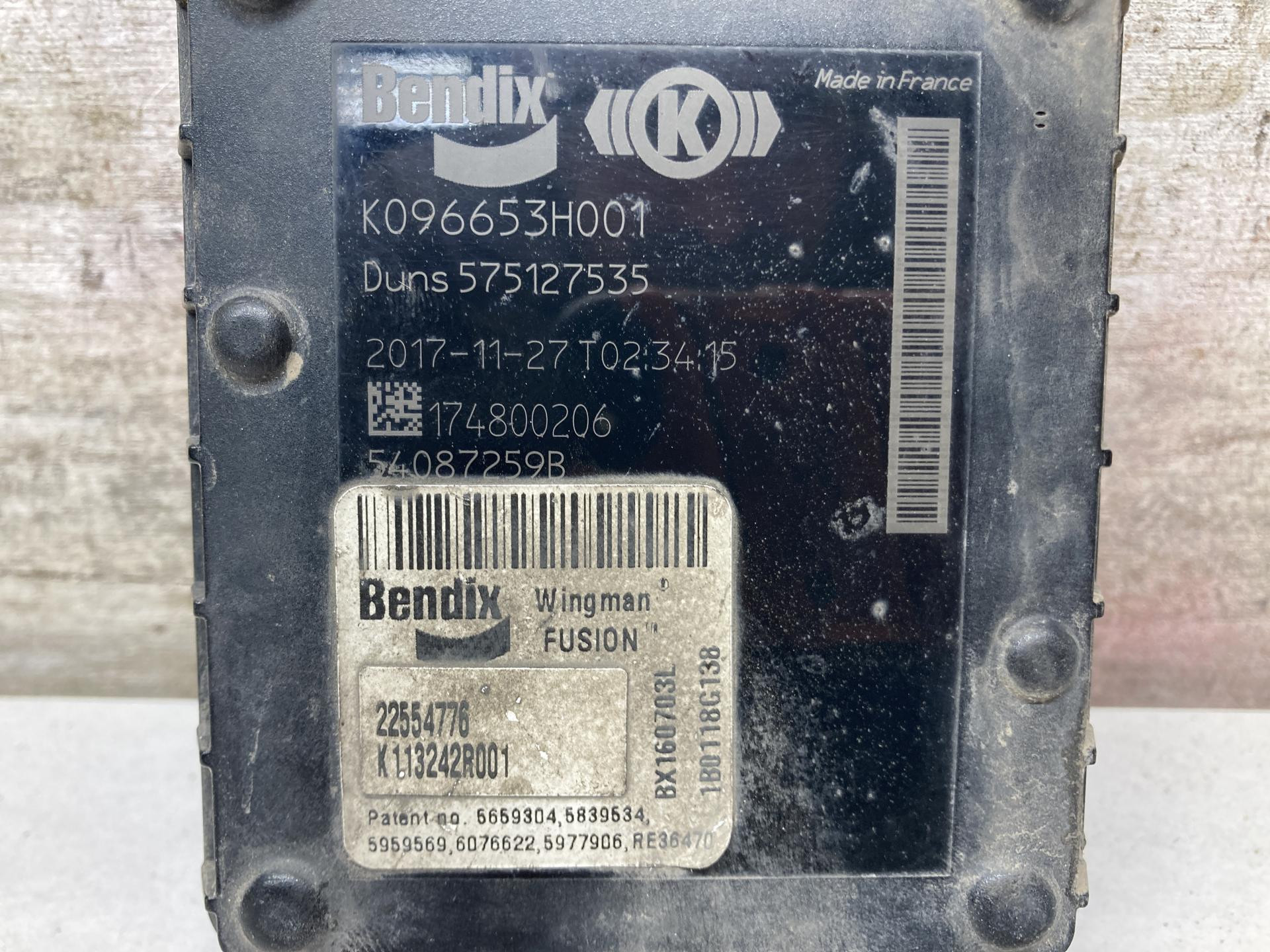 22554776 | Volvo VNR Collision Advoidance for Sale