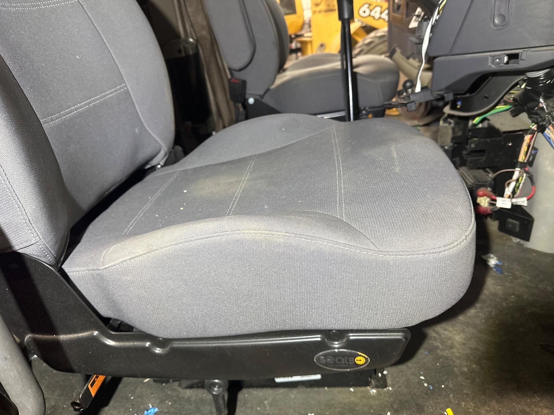 Freightliner 122SD Air Ride Seat for Sale