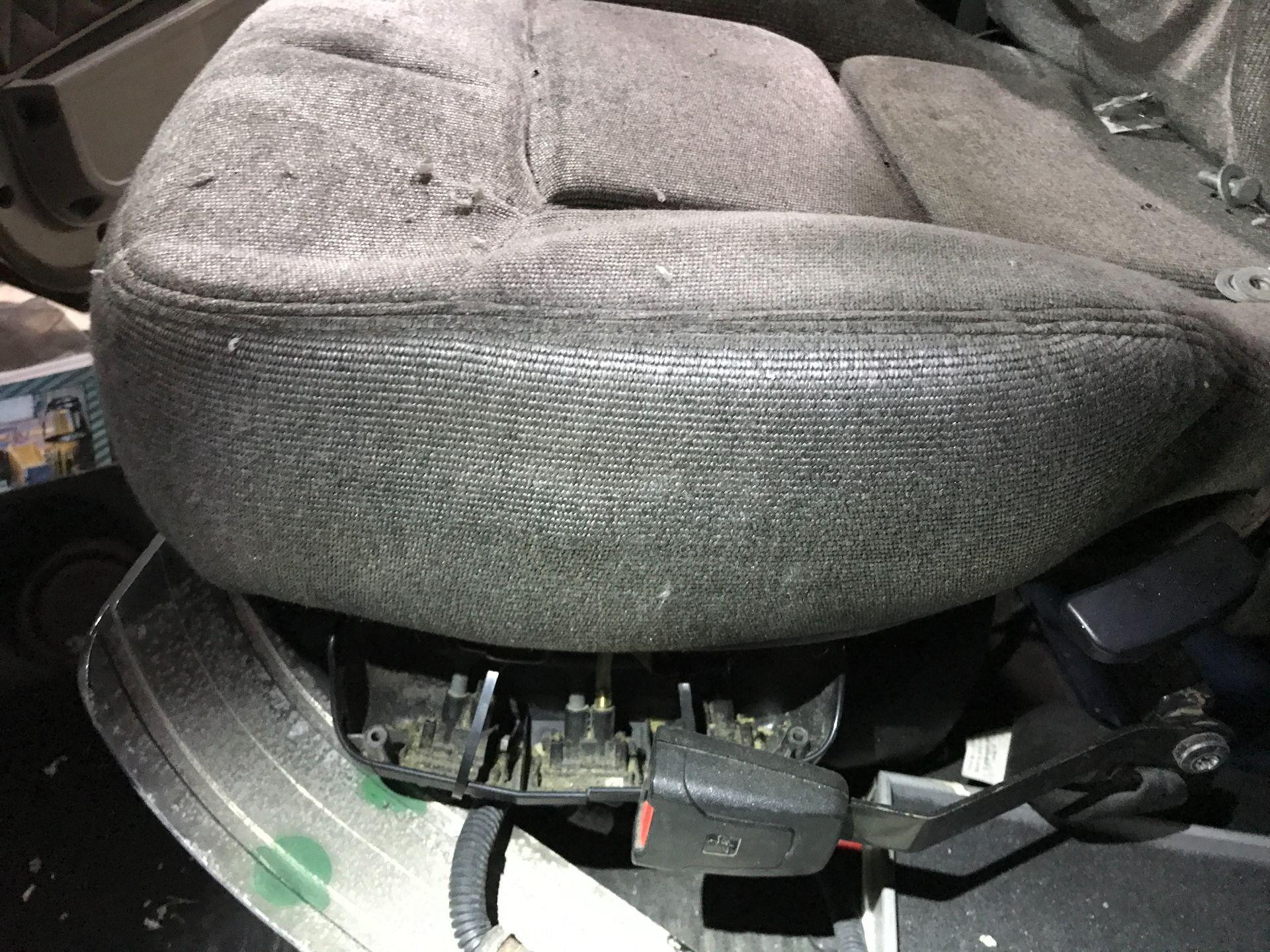 188900MW61 | Freightliner CORONADO Air Ride Seat for Sale