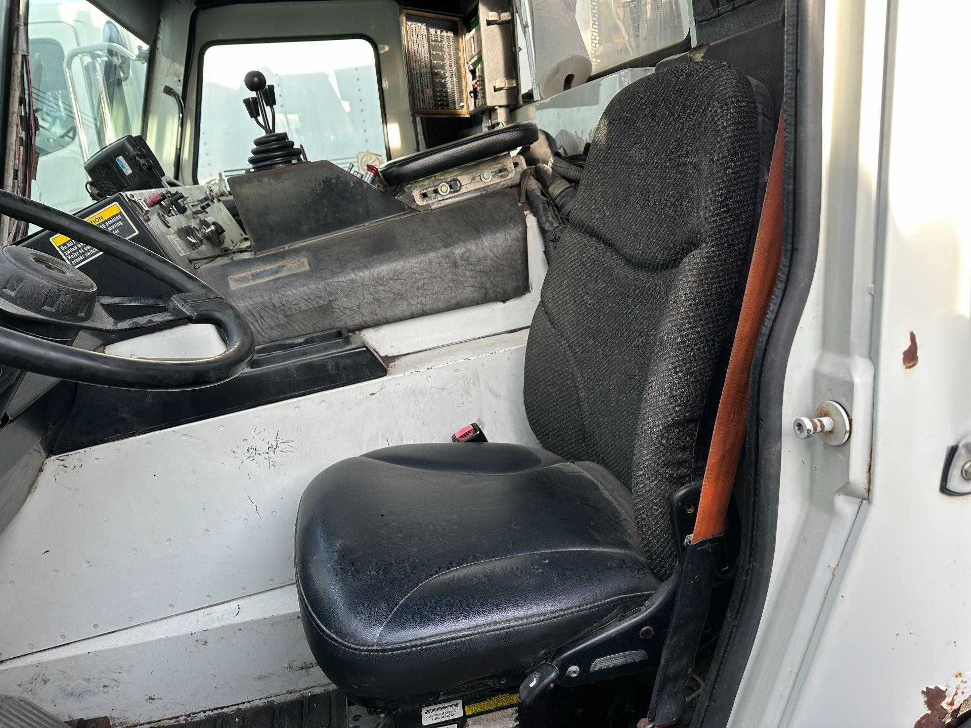 Mack LEU Air Ride Seat for Sale