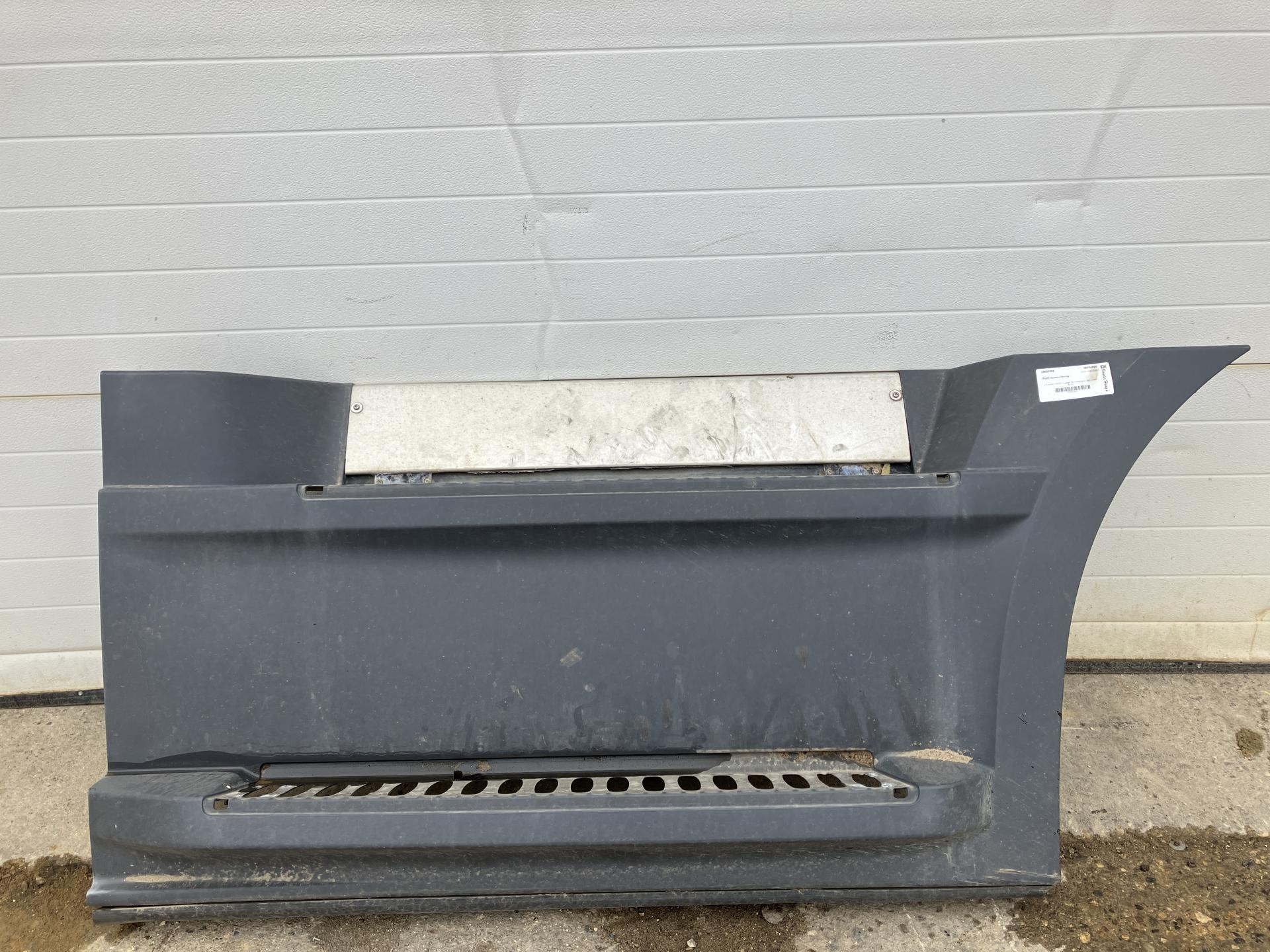 A22-75712-010 | Freightliner CASCADIA Skirt for Sale