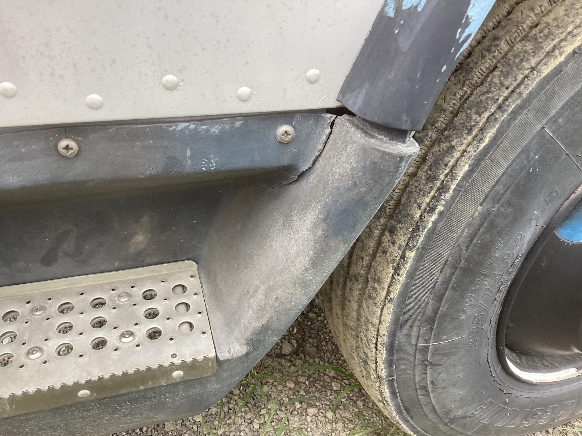 Freightliner FLA Skirt for Sale