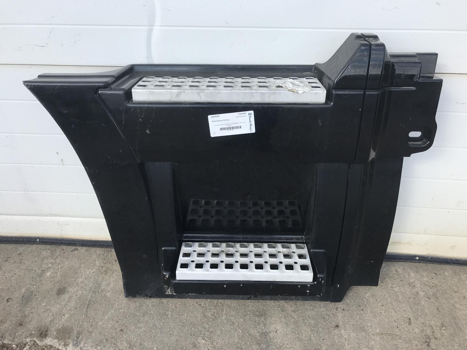 Volvo VNL Skirt for Sale