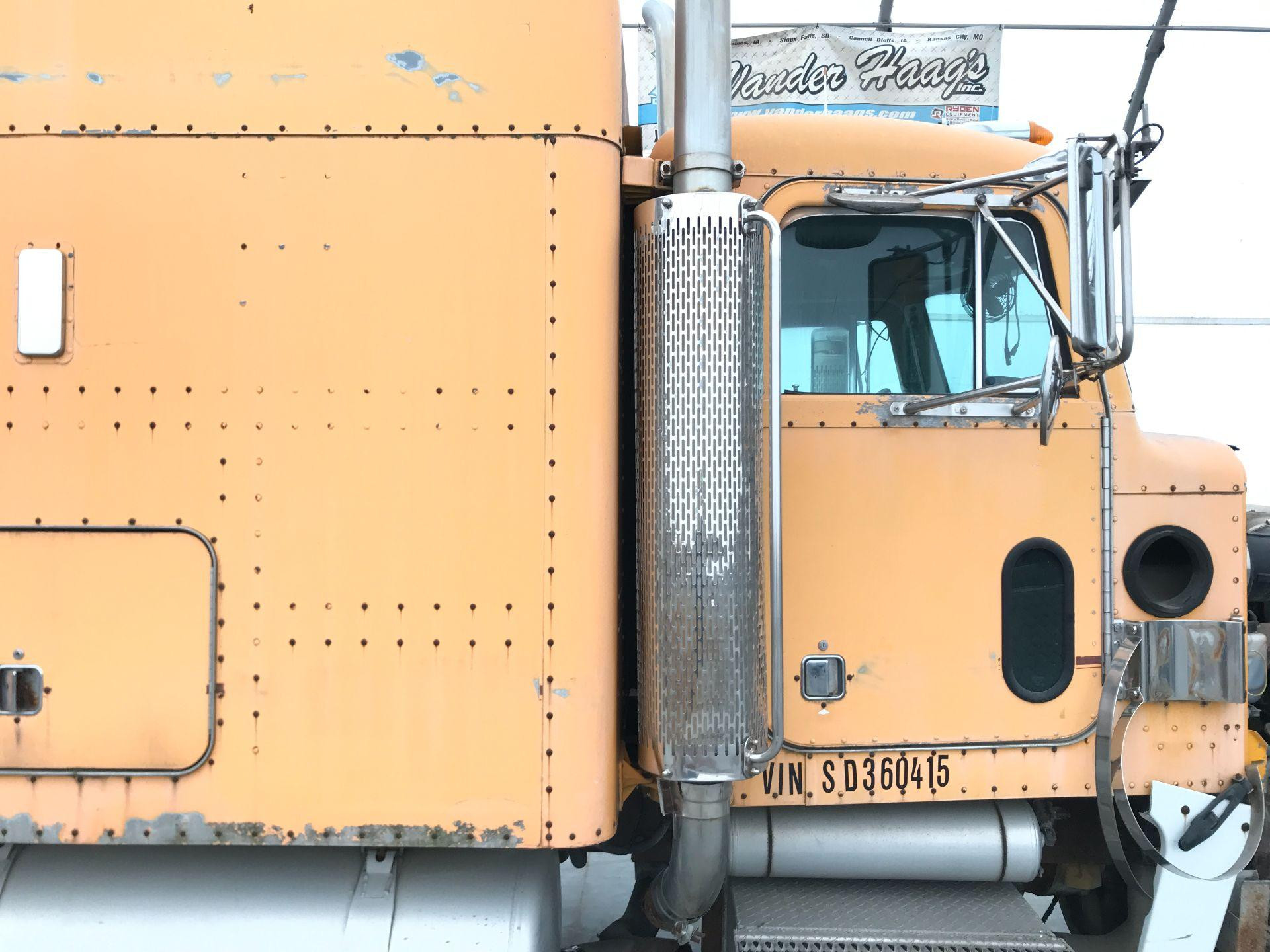 Peterbilt 379 Sleeper Boot for Sale