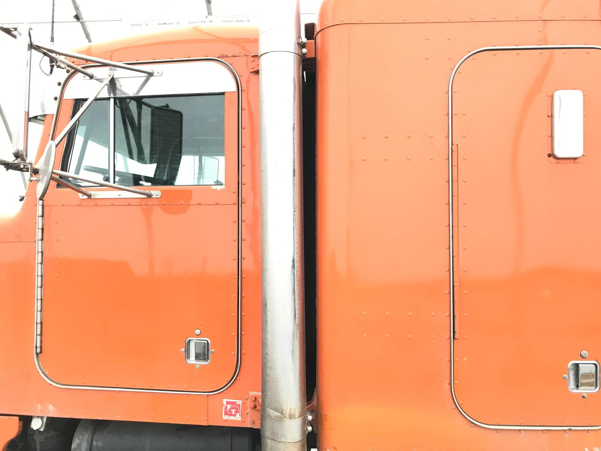 Peterbilt 379 Sleeper Boot for Sale